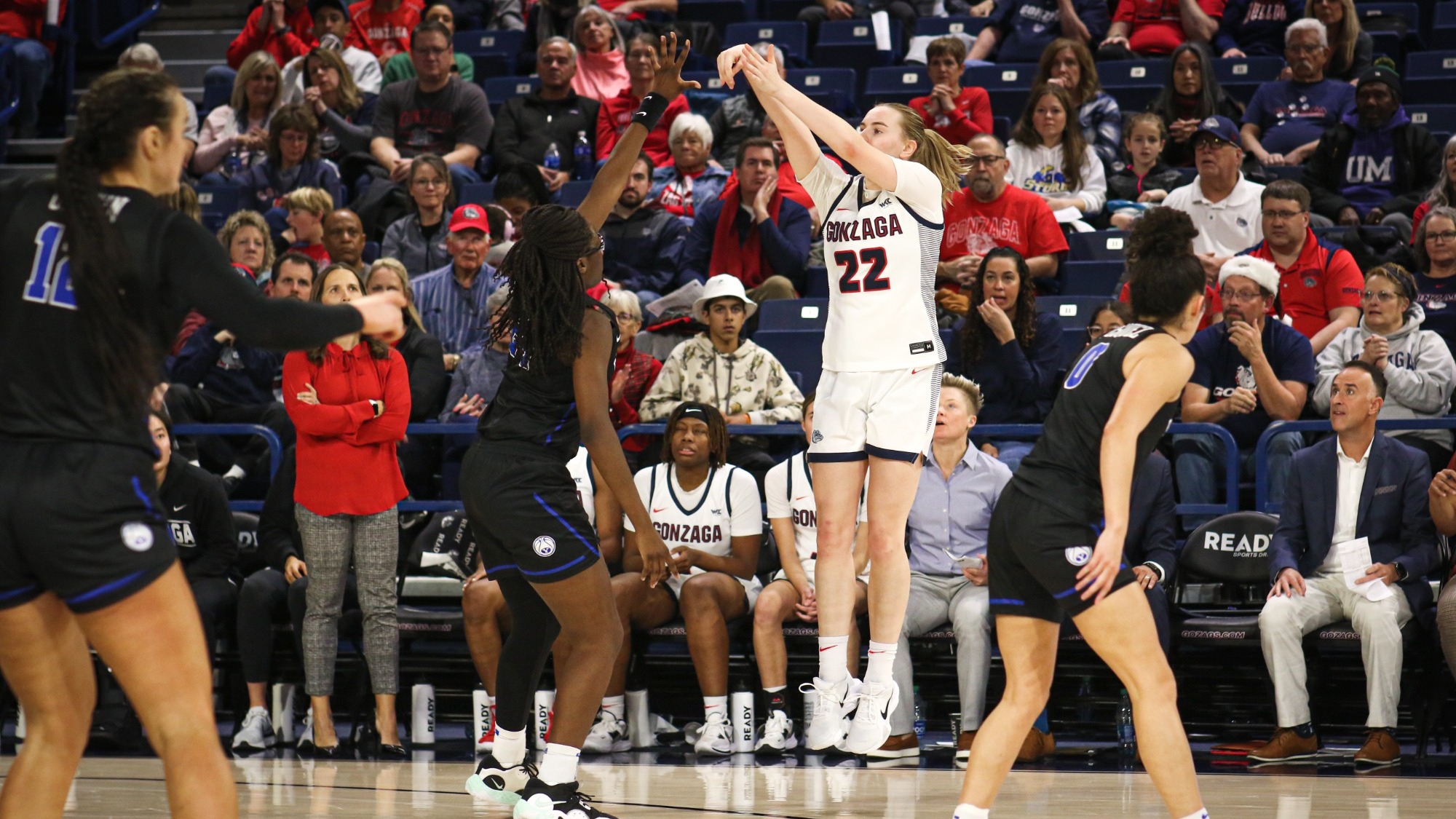 Brynna Maxwell - Women's Basketball - Gonzaga University Athletics