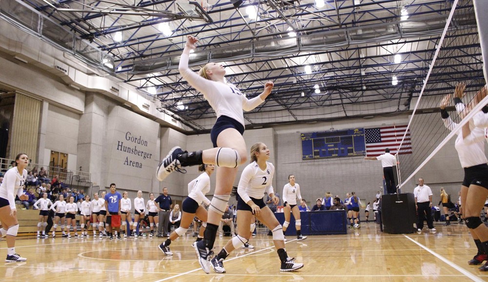 Emily Farwell - 2016 - Women's Volleyball - GRCC Athletics