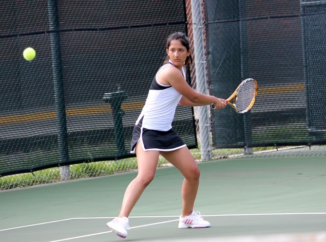 Anushka Joshi - Women's Tennis - Grinnell College Athletics