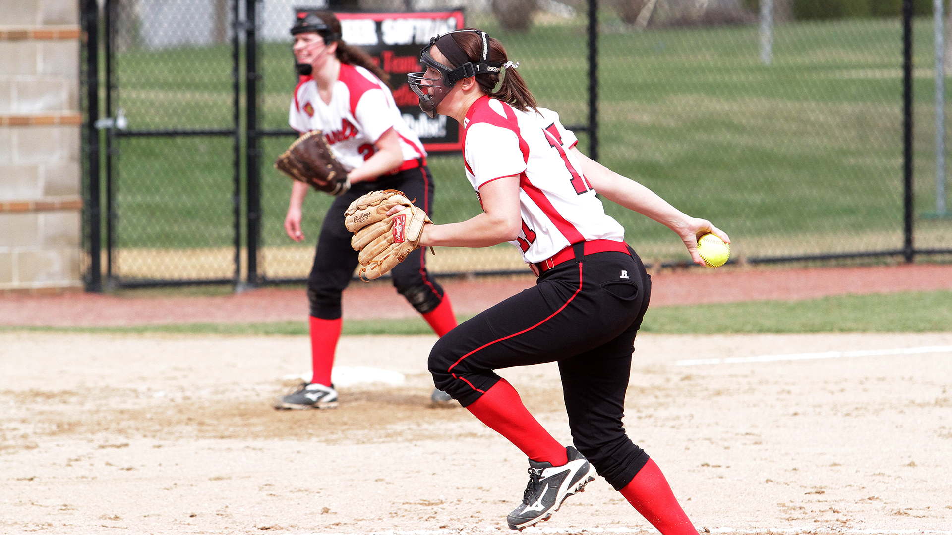 Pioneer softball team cruises to easy wins over Beloit - Grinnell ...