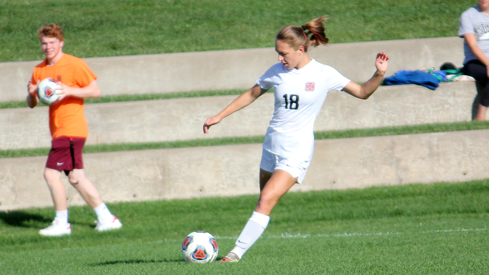 Anna Engelhardt - Women's Soccer - Grinnell College Athletics