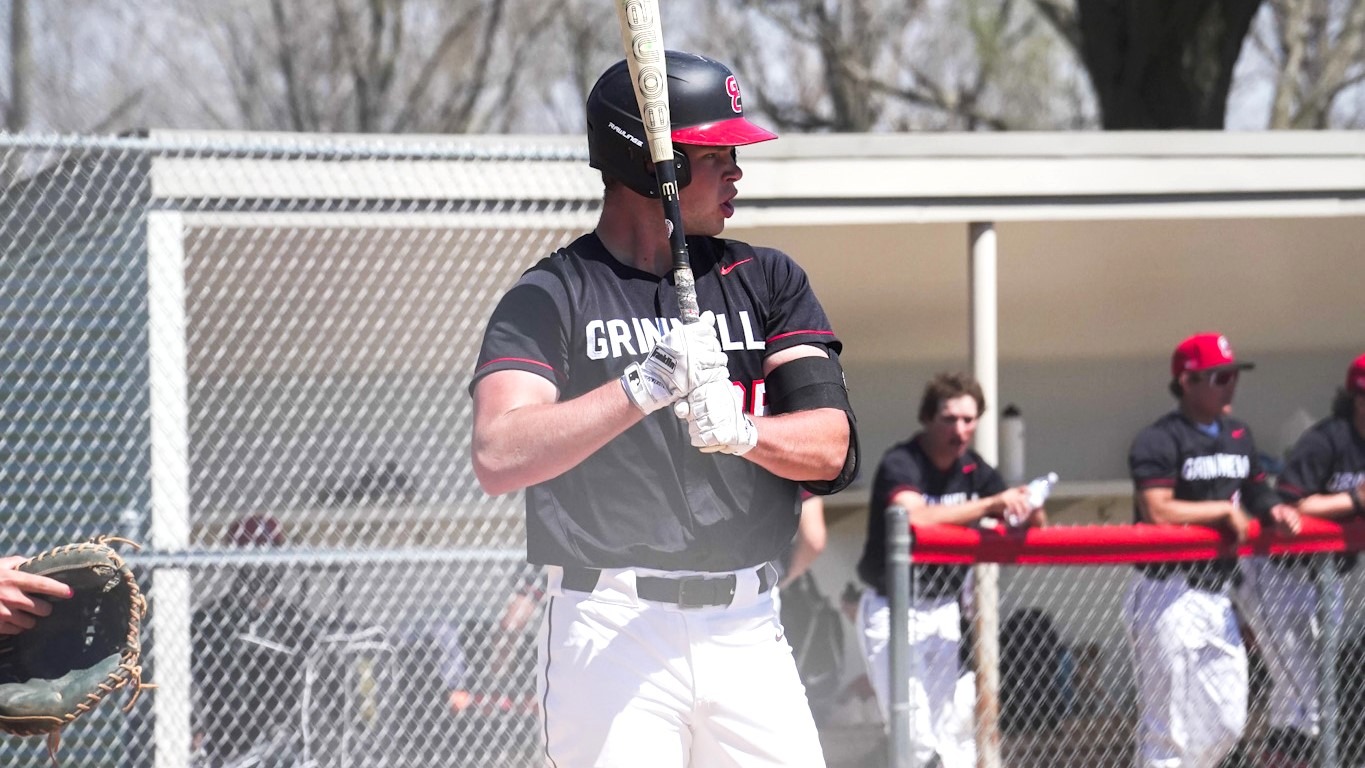 Grinnell baseball team uses monstrous rally to take down Red Hawks ...