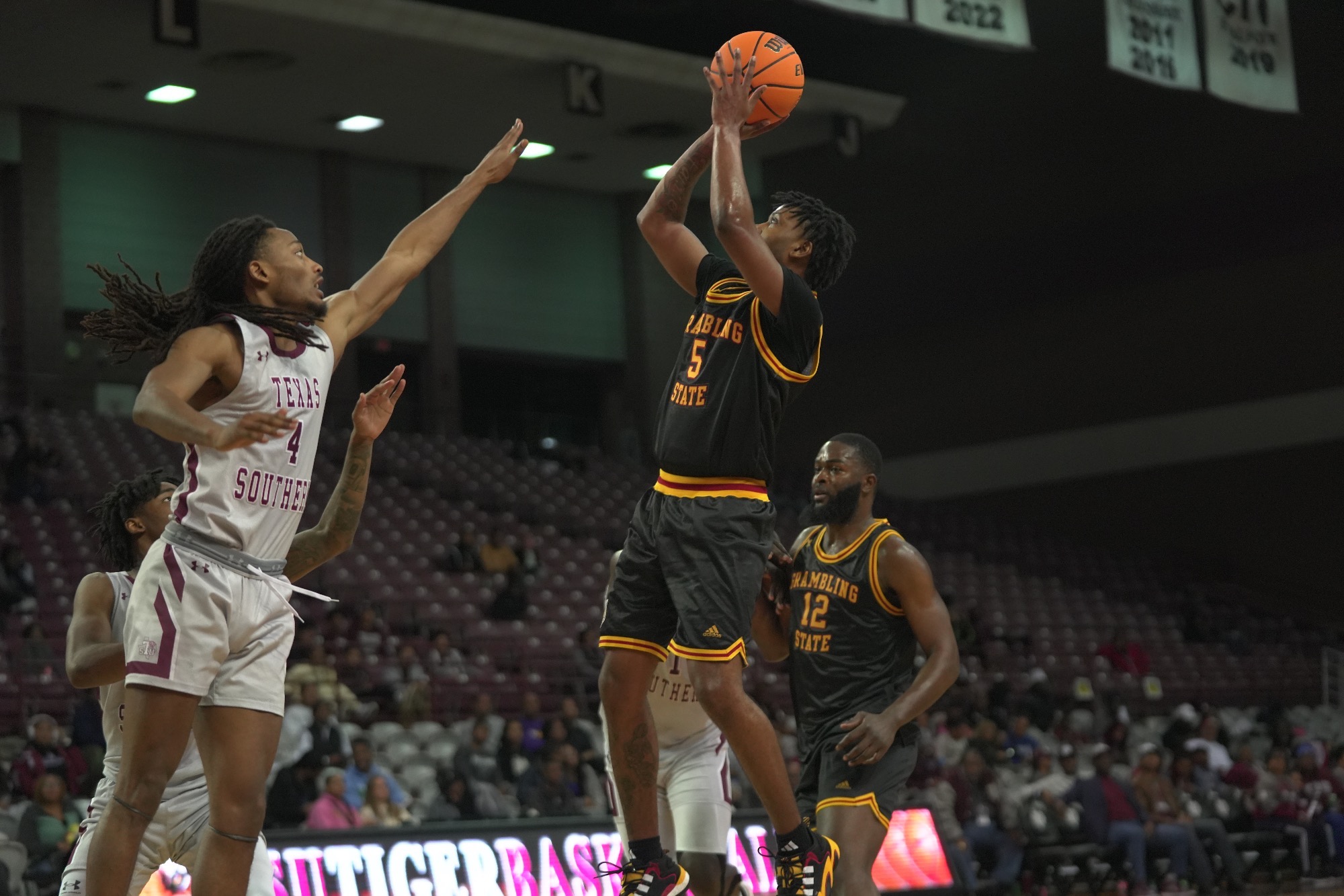 Tra'Michael Moton - Men's Basketball - Grambling State University Athletics