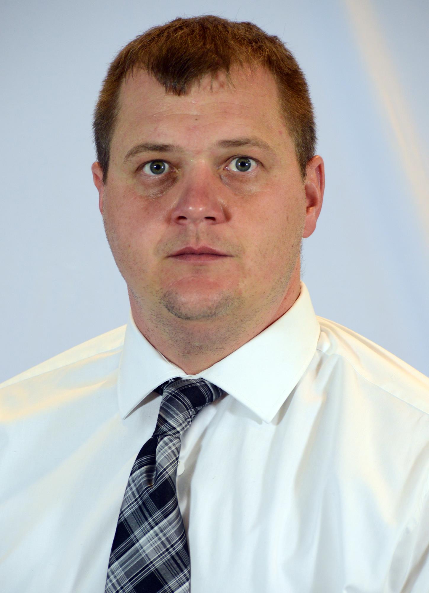 Brad Davis '08 - Head Football Coach - Offensive Line Coach - Football ...