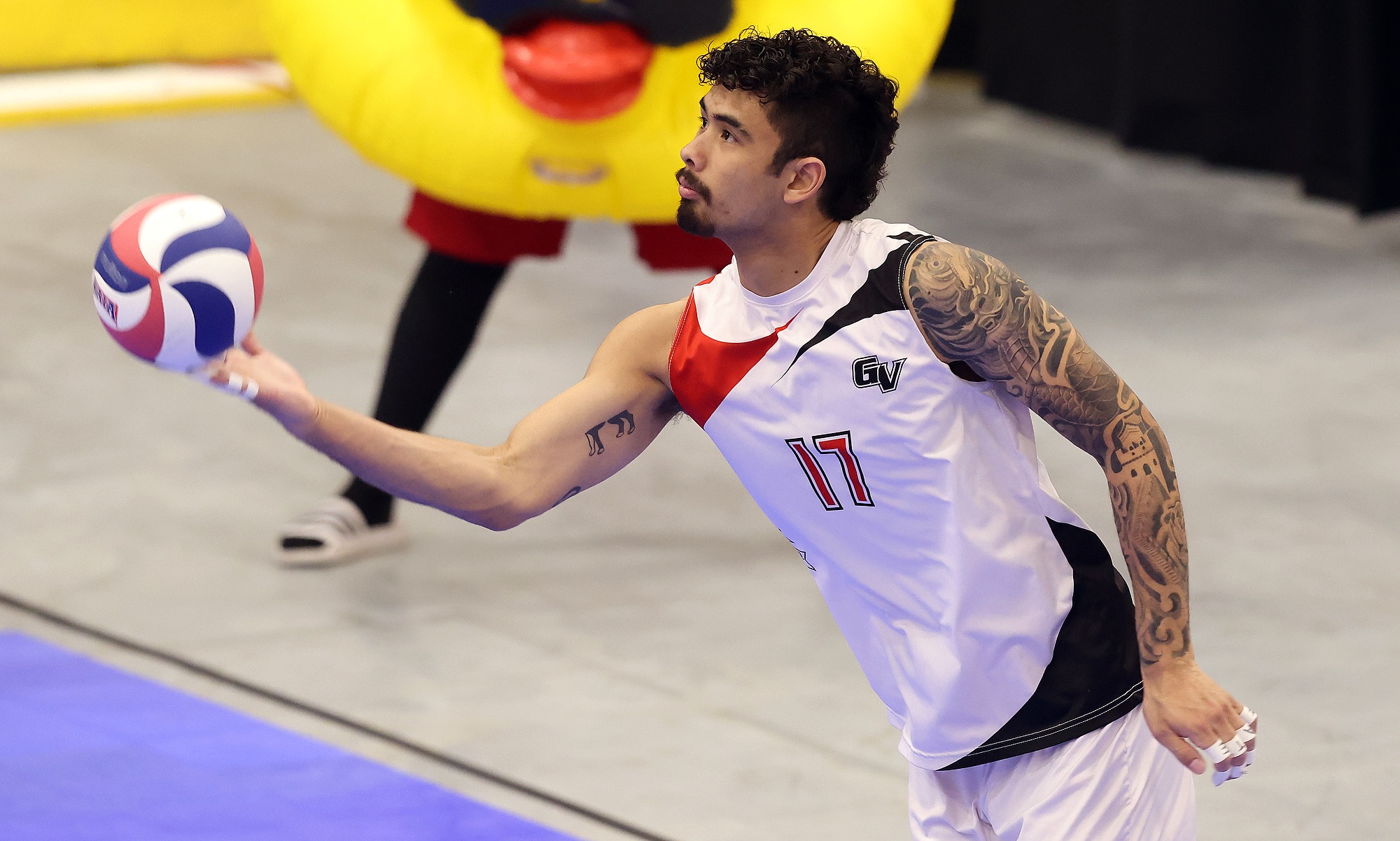 Grand View Spikes the Wildcats - Grand View University