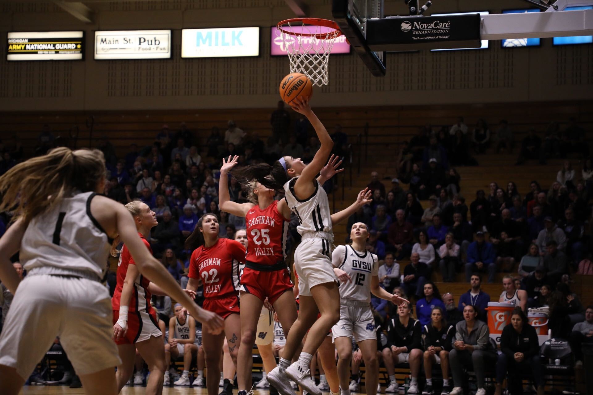 The Lakers Take Down The Cardinals In The Battle Of The Valleys - Grand ...