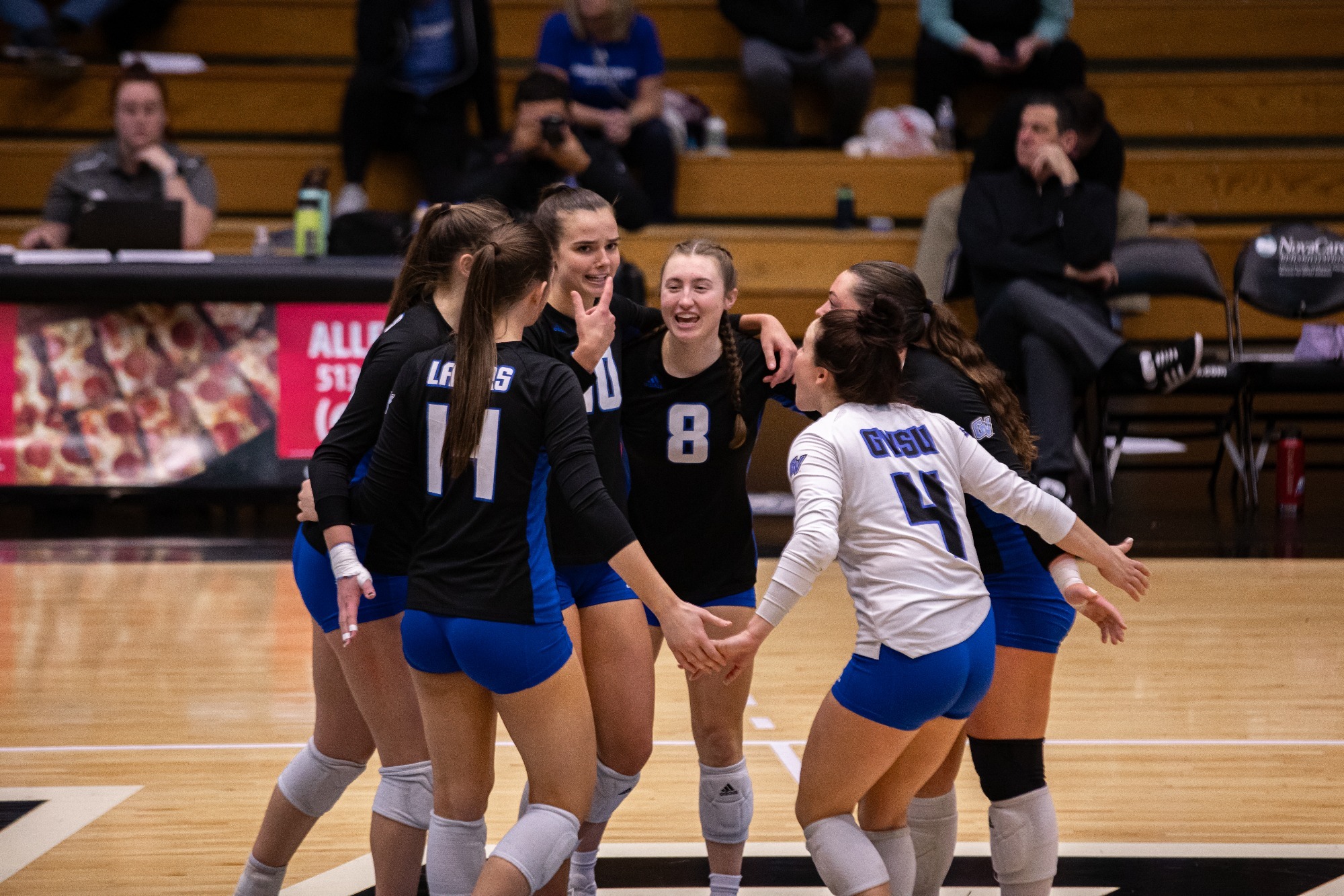 Volleyball Advances to GLIAC Championship With Win Over Michigan Tech ...