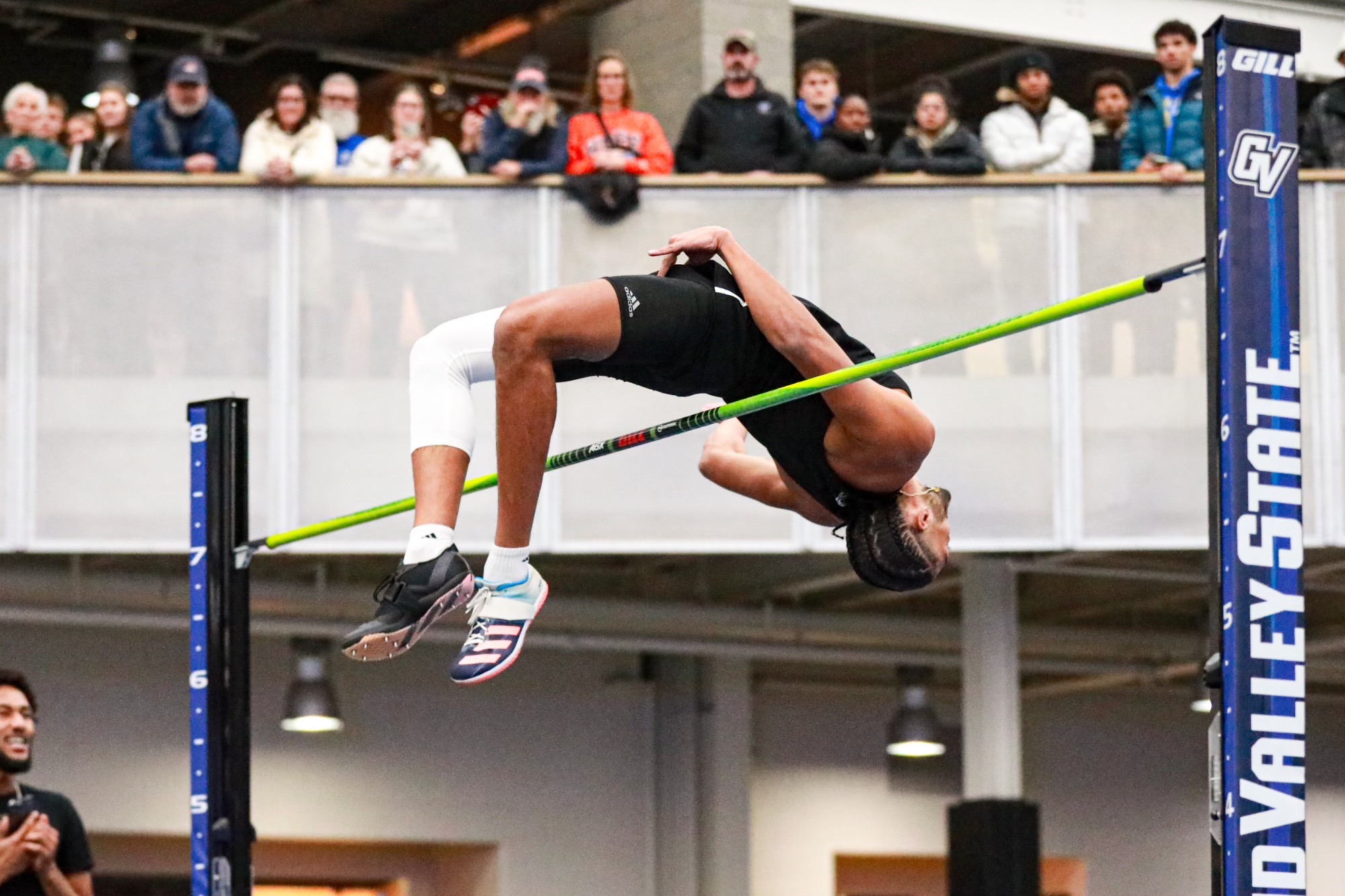 Track & Field Kicks Off 2024-25 Indoor Season with GVSU Holiday Open ...