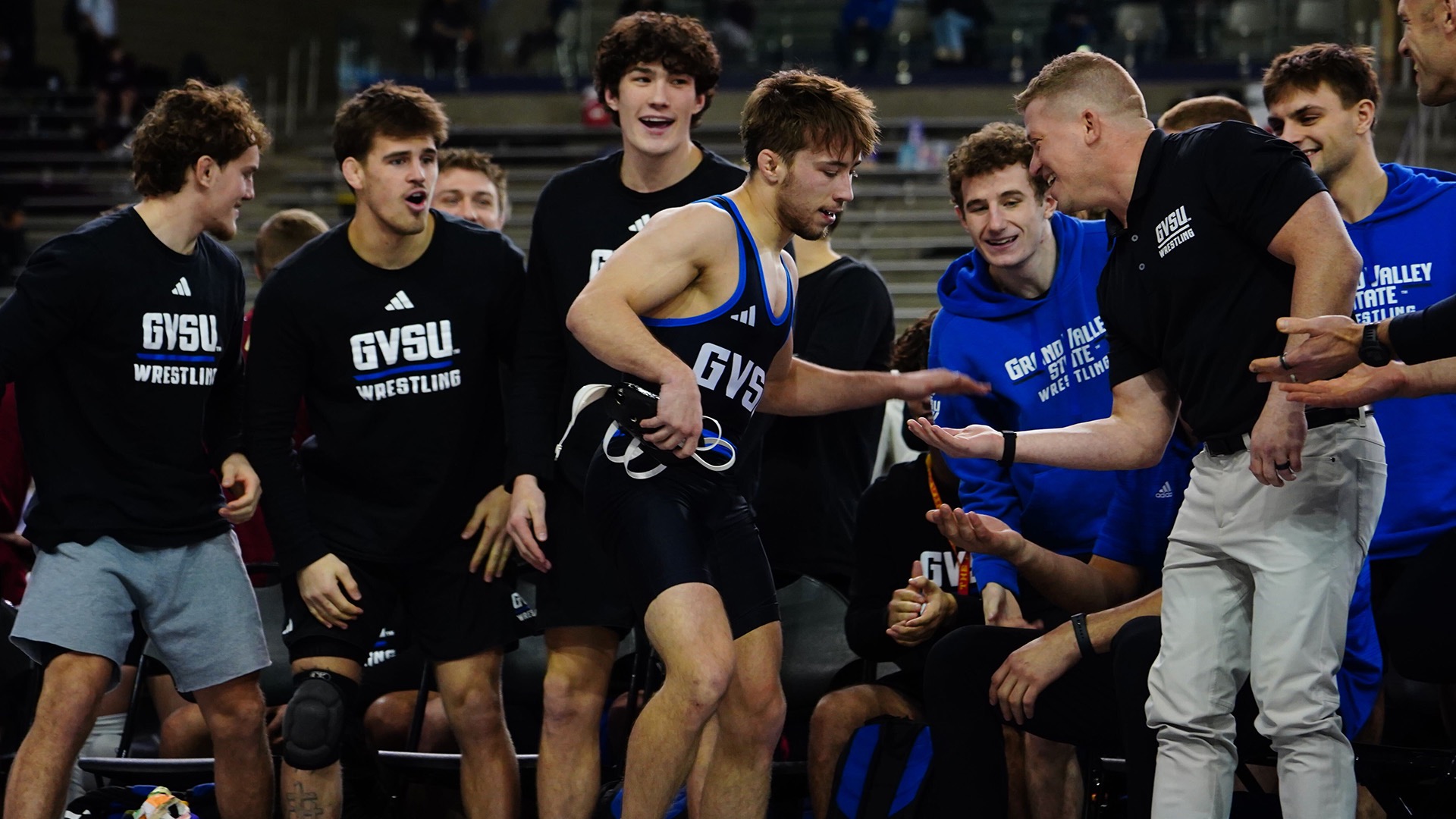 GVSU Grapplers Finish Second At NCAA Super Region III Tourney - Grand ...