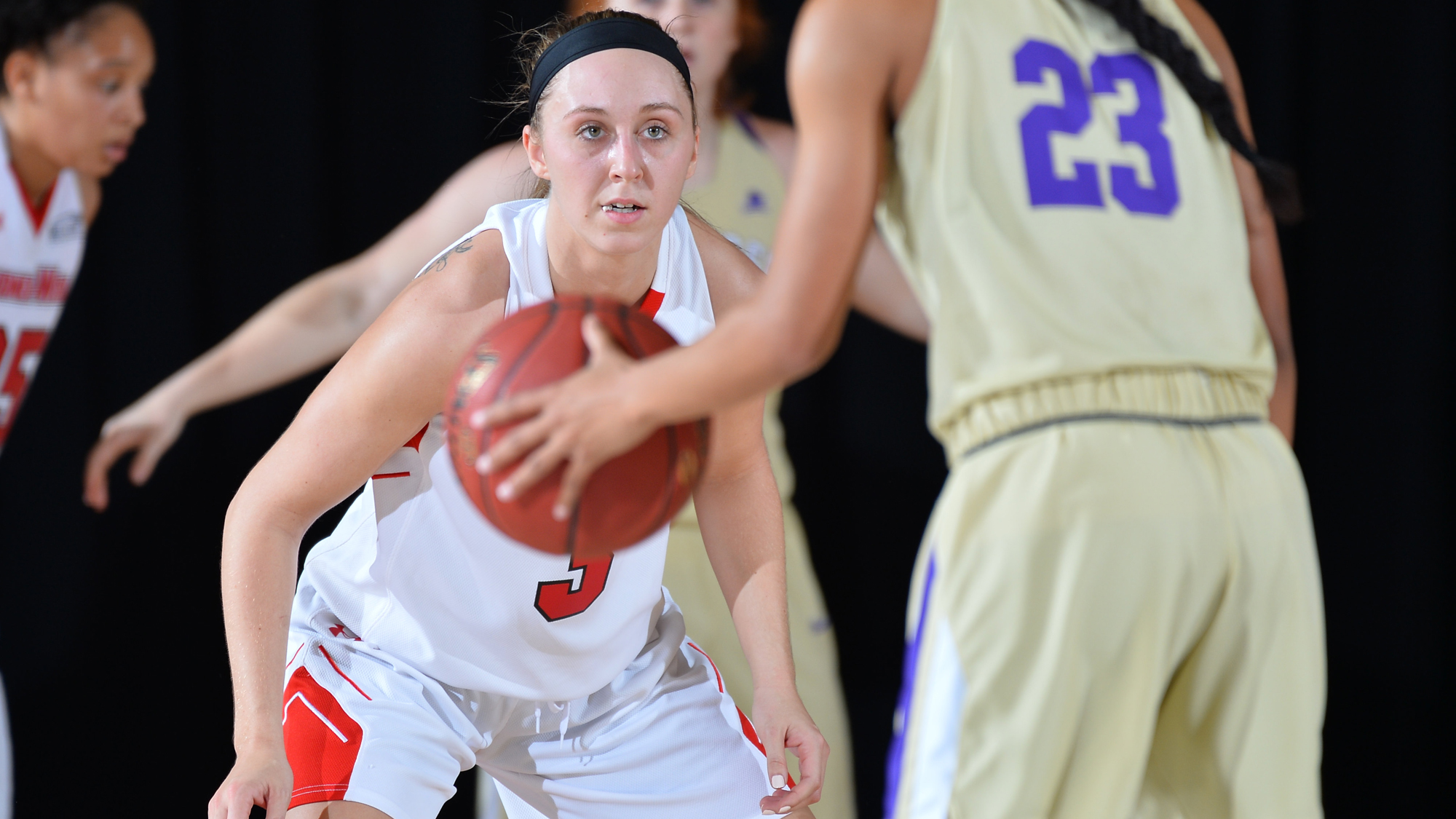 Tierra Huntsman - Women's Basketball - Gardner-Webb University Athletics