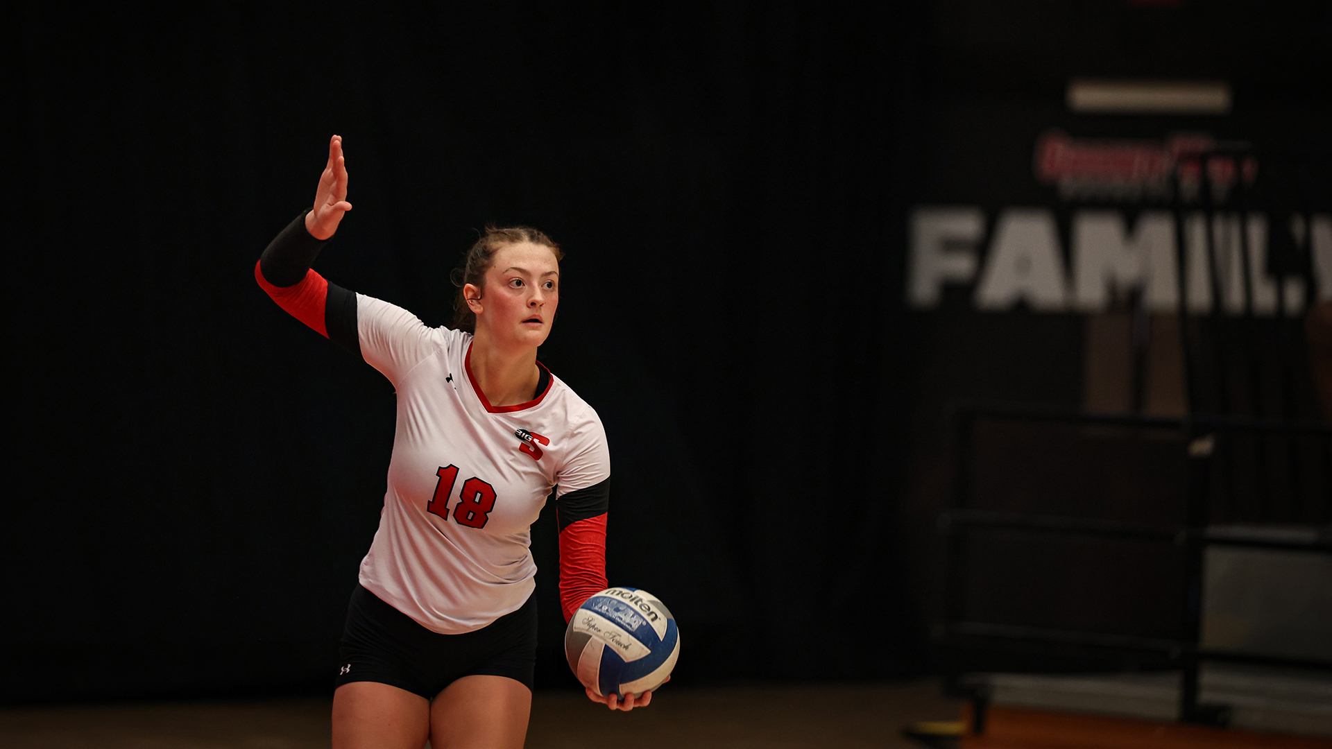 Delaney McCullough - Volleyball - Gardner-Webb University Athletics
