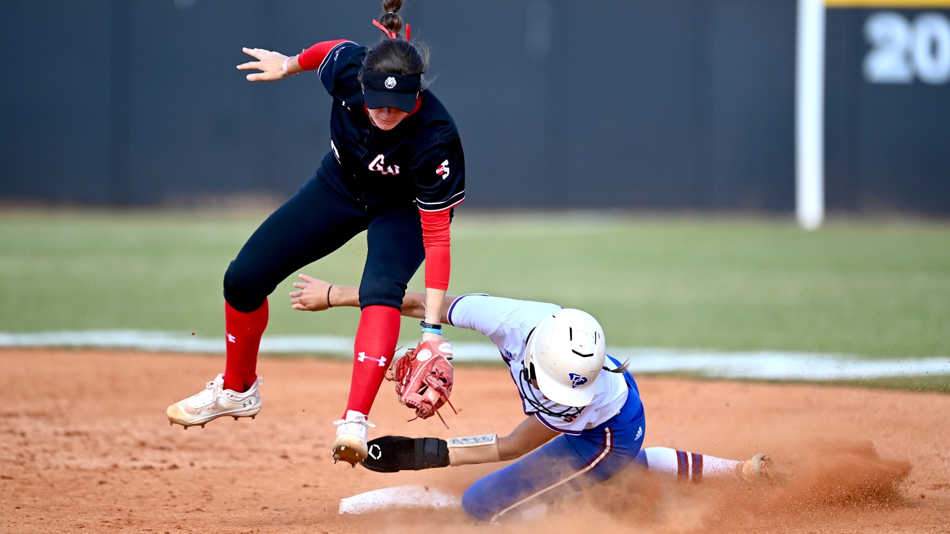 Kayleigh Nicholson - Softball - Gardner-Webb University Athletics