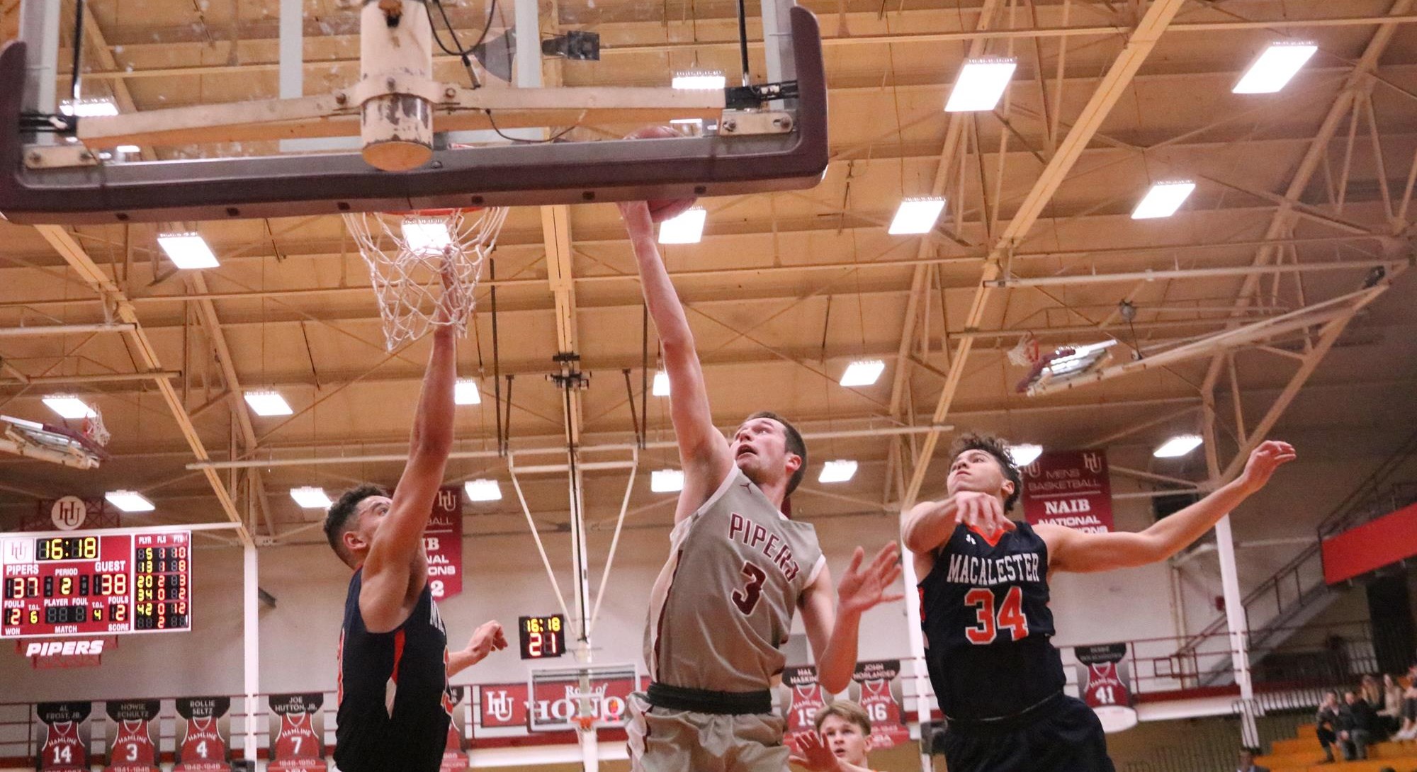 Luke Siwek - 2021-22 - Men's Basketball - Hamline University Athletics
