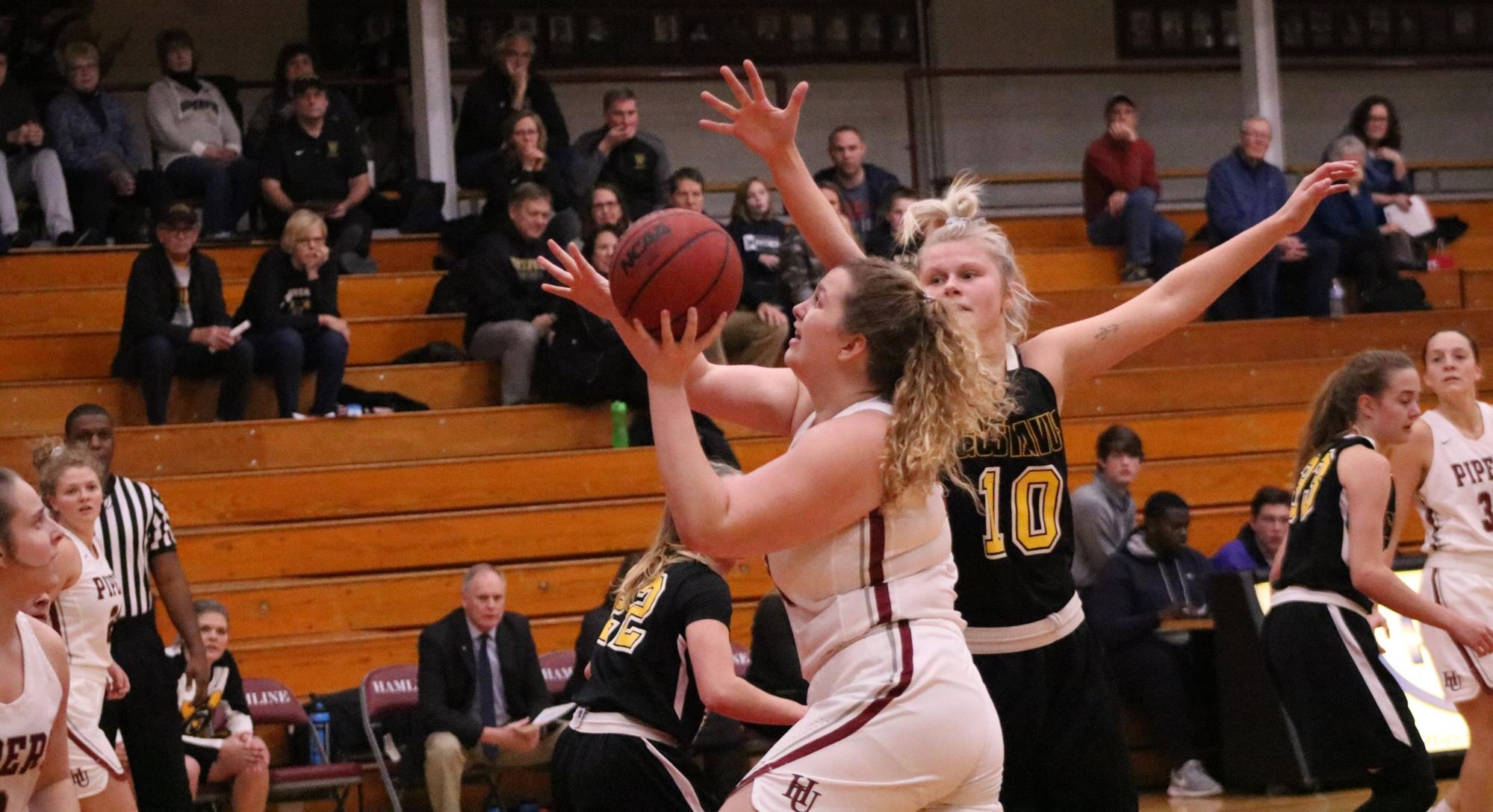 Sarah Loken - 2021-22 - Women's Basketball - Hamline University Athletics
