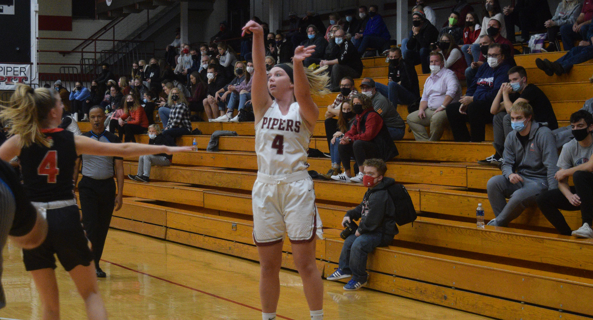 Gabby Robinson - 2021-22 - Women's Basketball - Hamline University ...