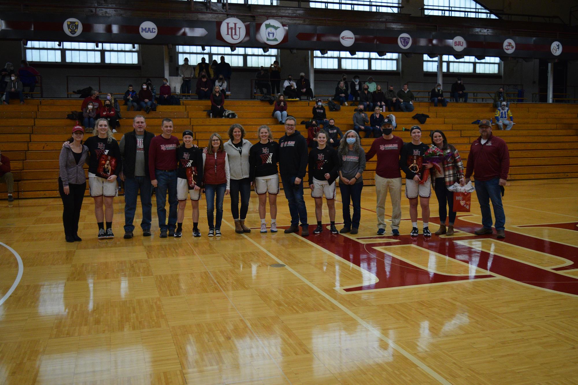 Pipers Celebrate Senior Day With Win Over Wildcats - Hamline University ...
