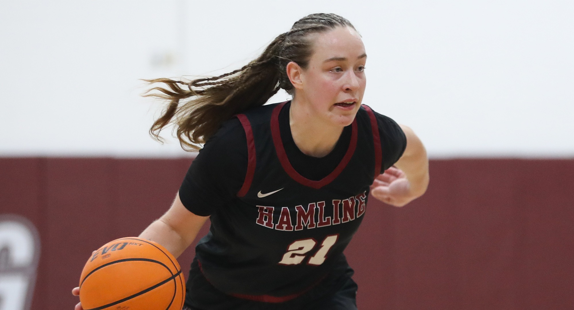 Pipers Drop a Close Battle to Auggies - Hamline University Athletics