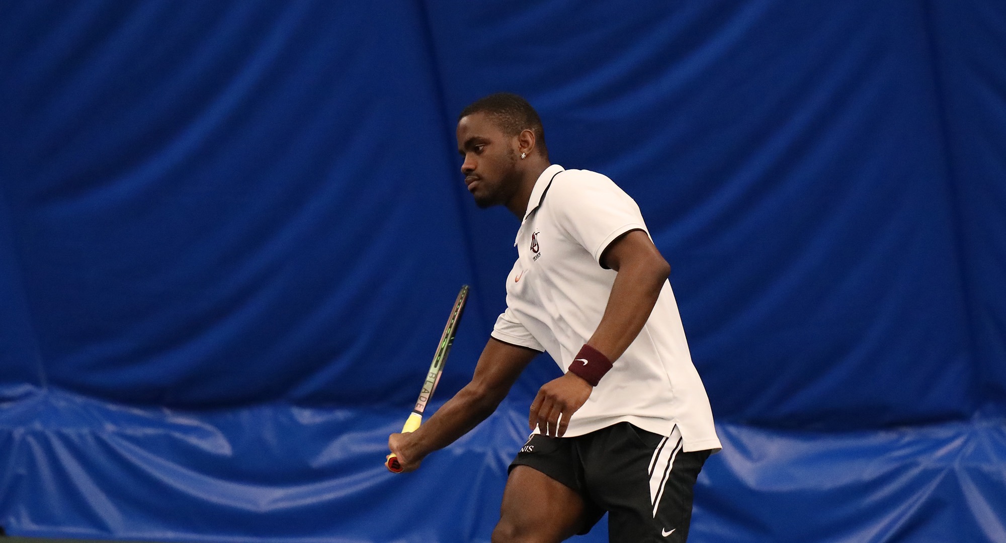 Royals Cruise Past Pipers - Hamline University Athletics