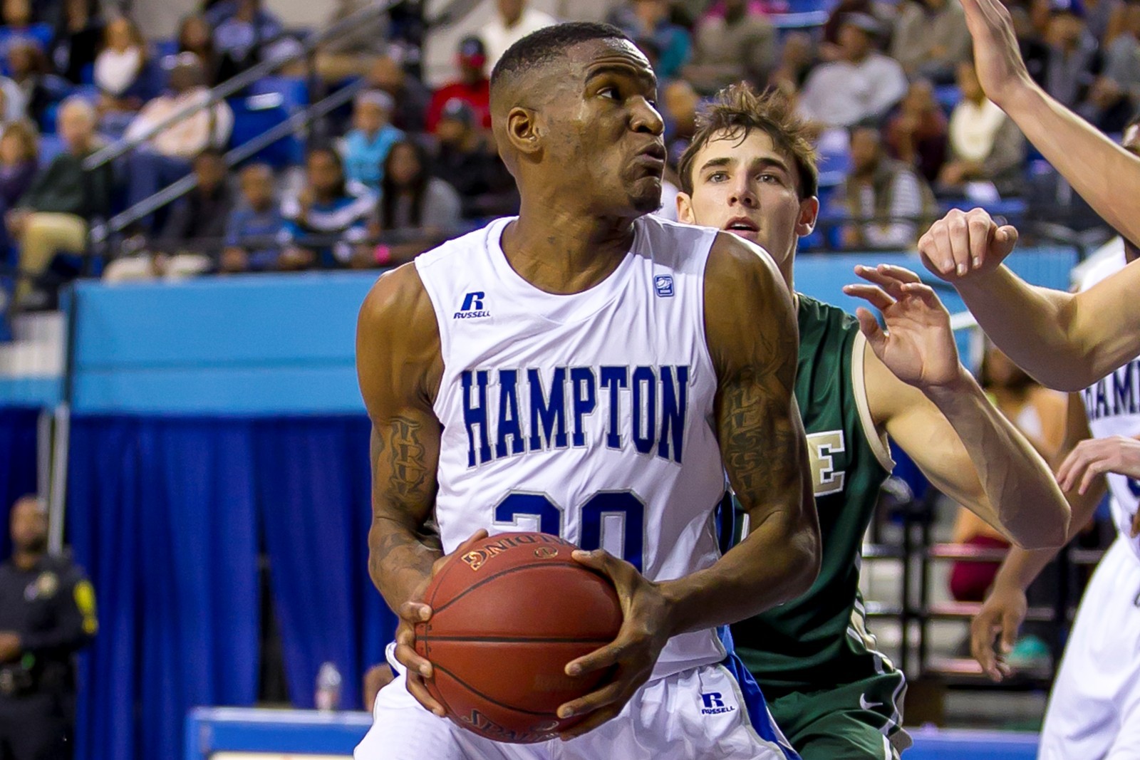 Du'Vaughn Maxwell - Men's Basketball - Hampton University Athletics