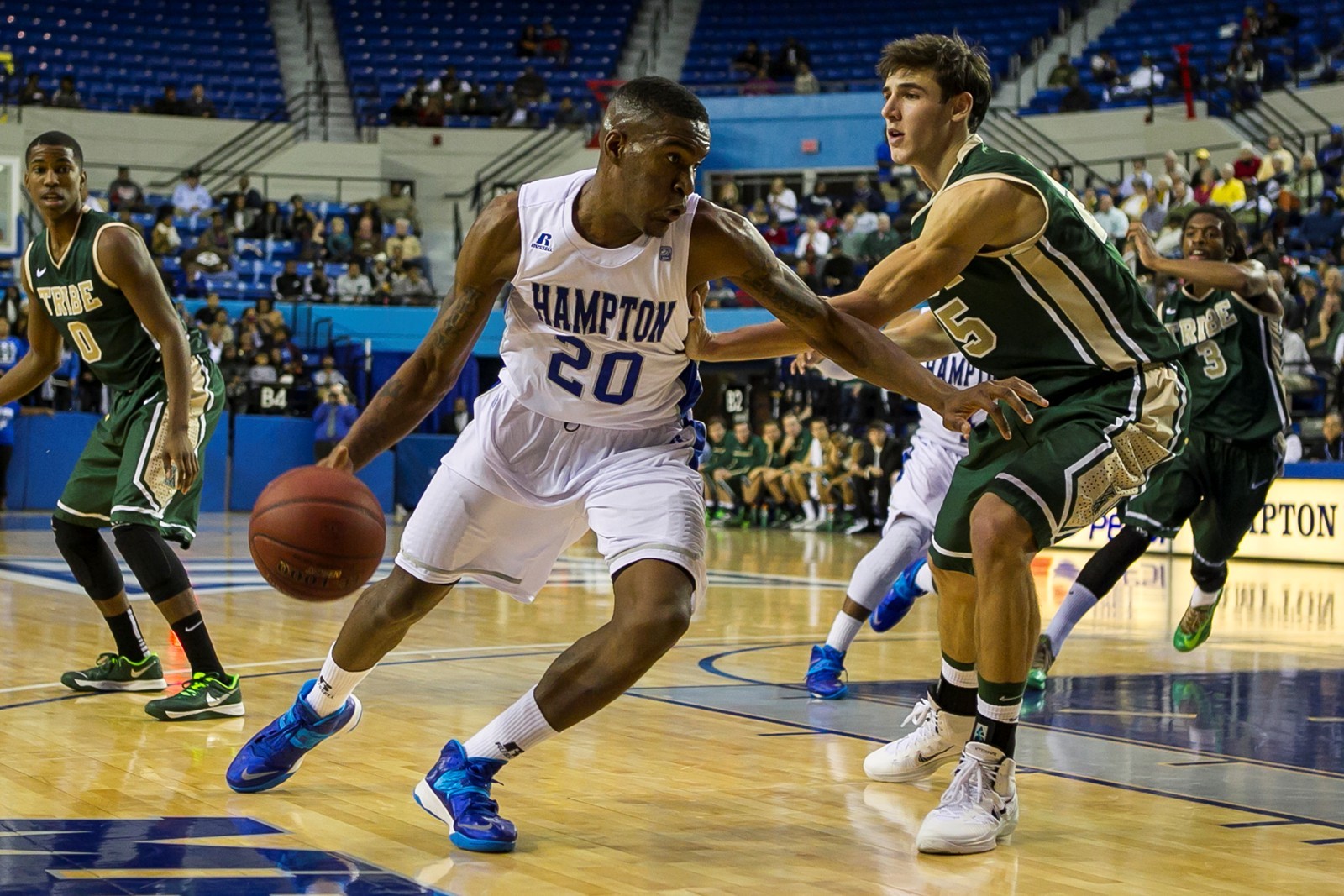 Du'Vaughn Maxwell - Men's Basketball - Hampton University Athletics