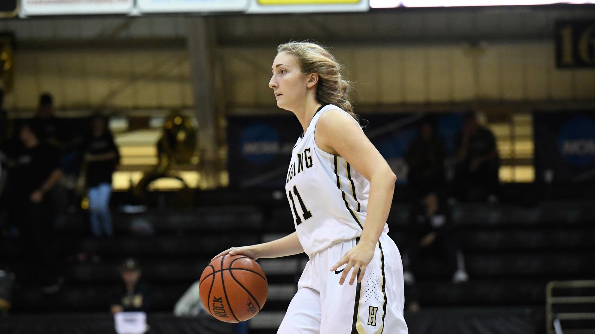 Allie Brown - Women's Basketball - Harding University Athletics