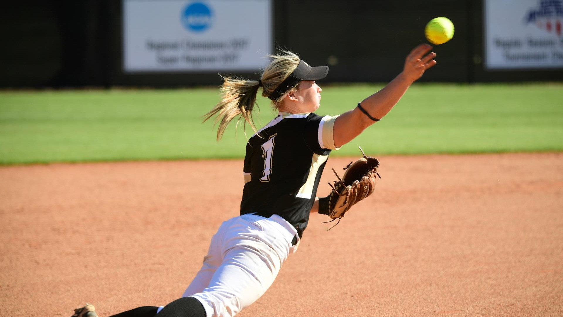 Katlyn Gordon - Softball - Harding University Athletics