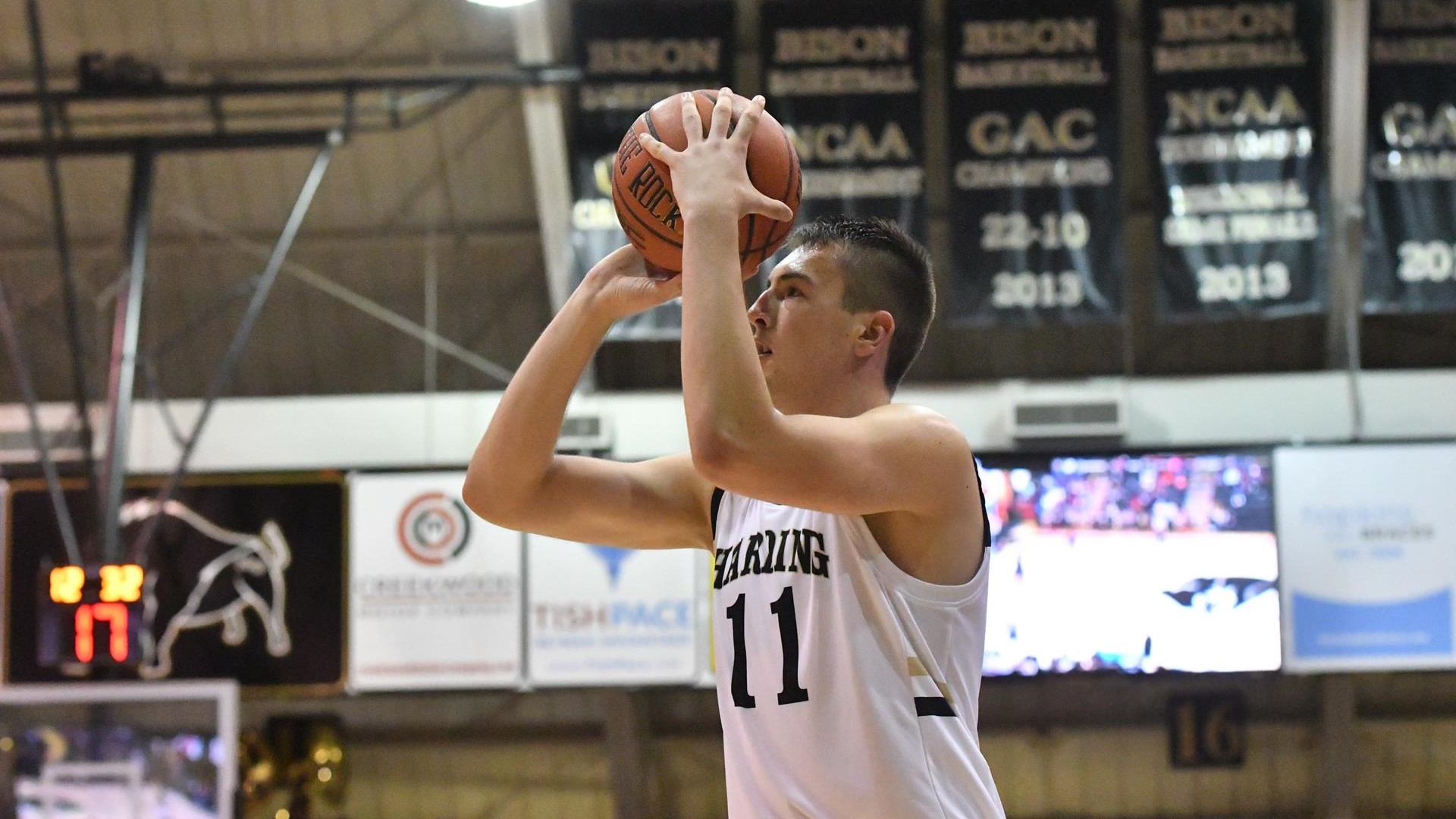 Gabriel Divic - Men's Basketball - Harding University Athletics