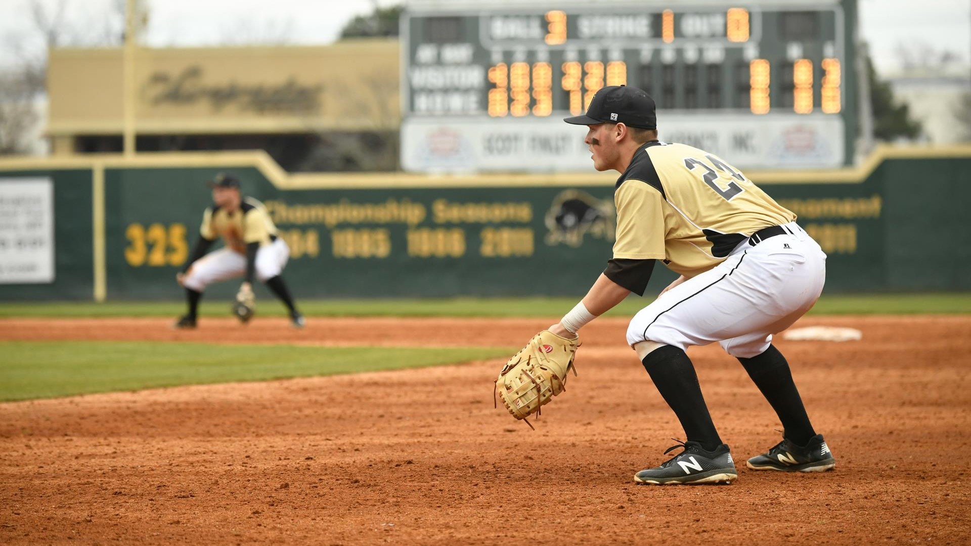 Miles Humphreys - Baseball - Harding University Athletics