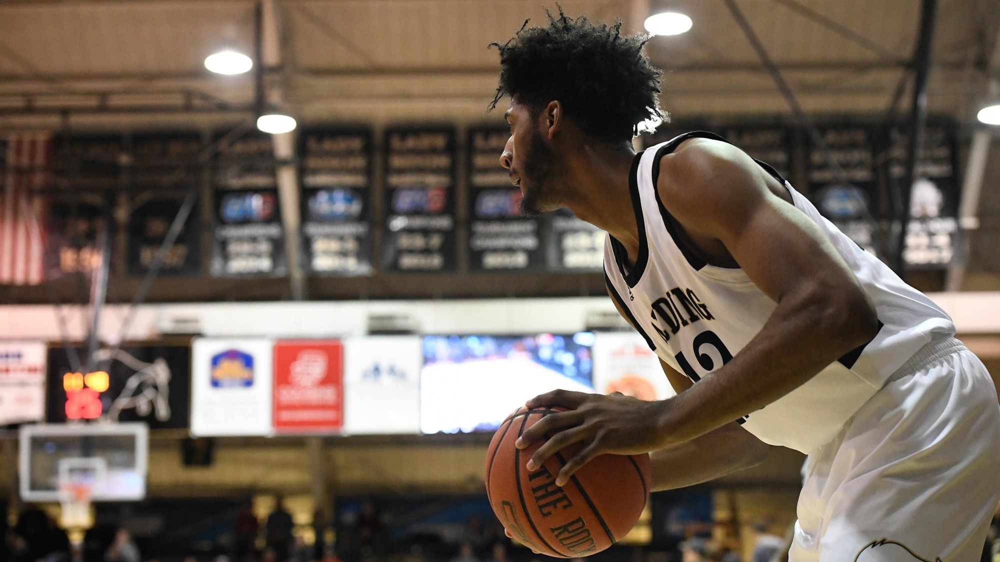 Tyler Moore - Men's Basketball - Harding University Athletics