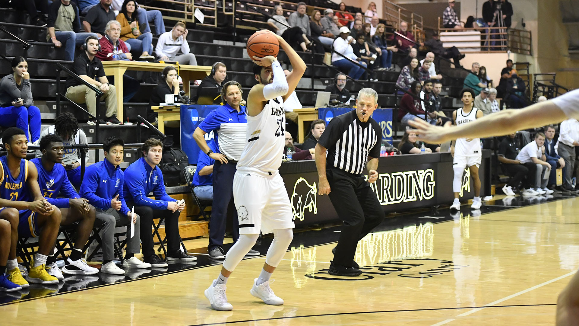 Ramiro Santiago - Men's Basketball - Harding University Athletics