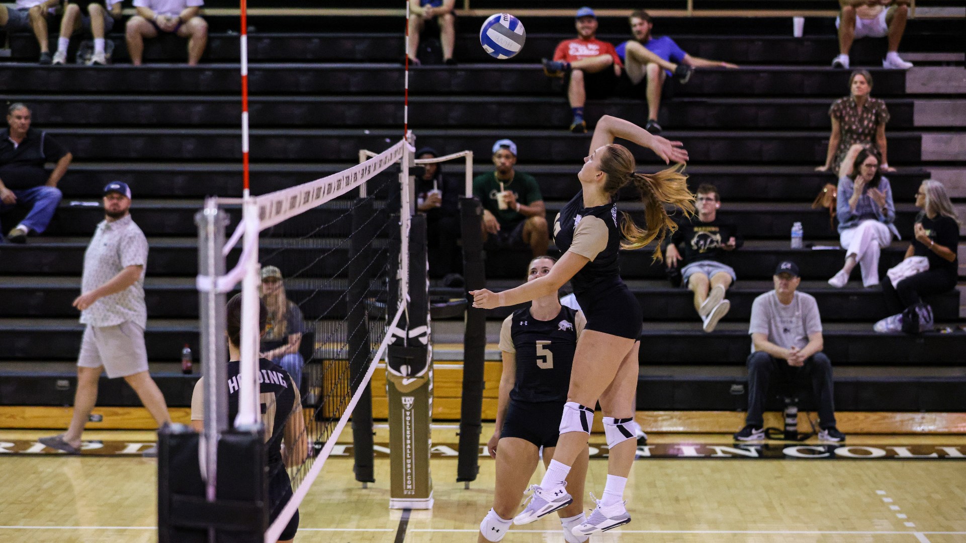 Volleyball Sweeps Southeastern Oklahoma Friday - Harding University ...