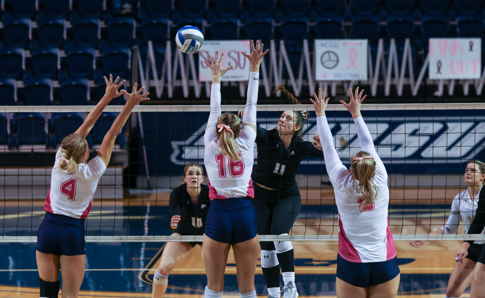 Southwestern Oklahoma Defeats Harding Volleyball in Four Sets - Harding ...