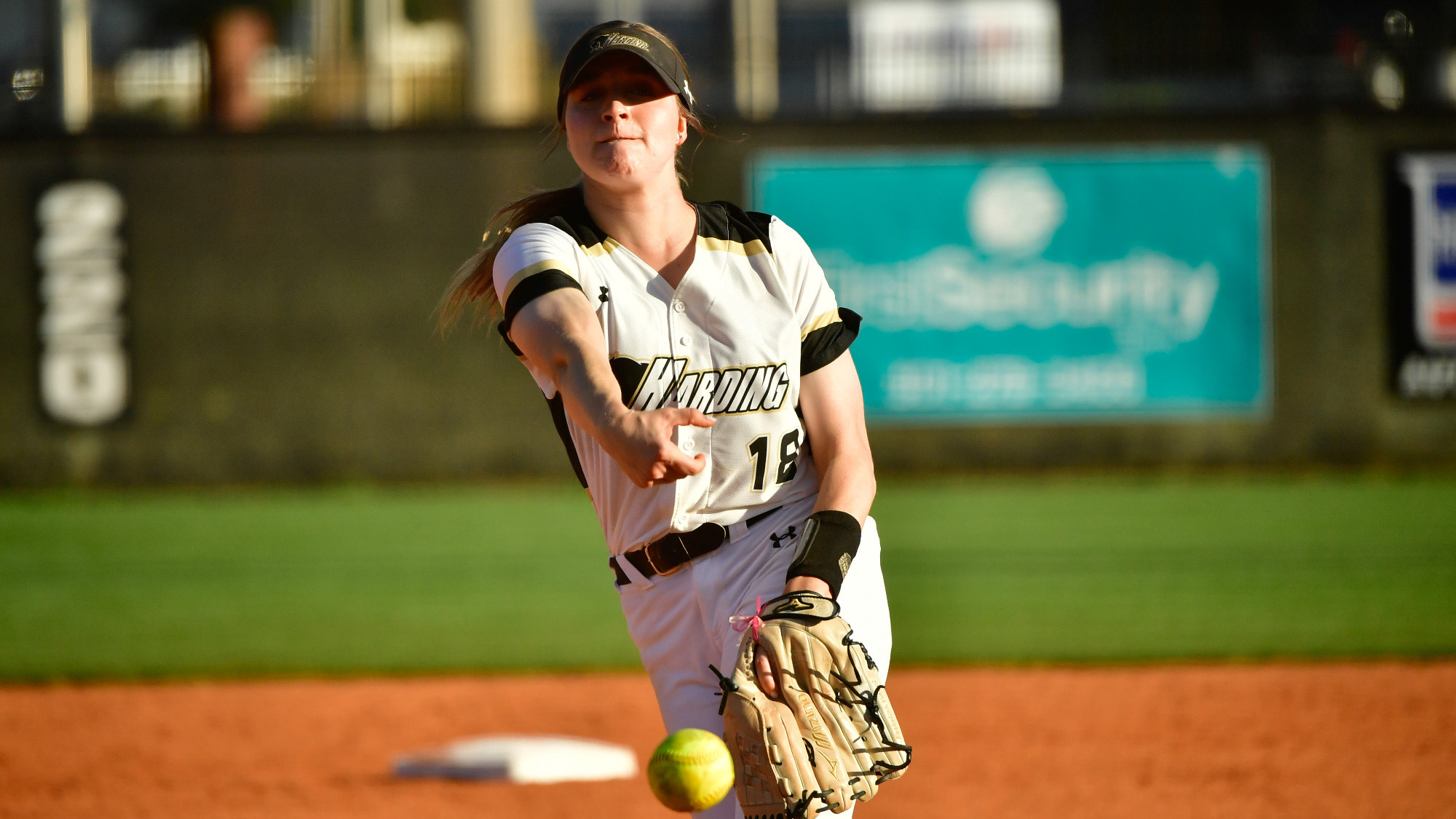 Softball Pitchers Dominate in Doubleheader Sweep Saturday - Harding ...
