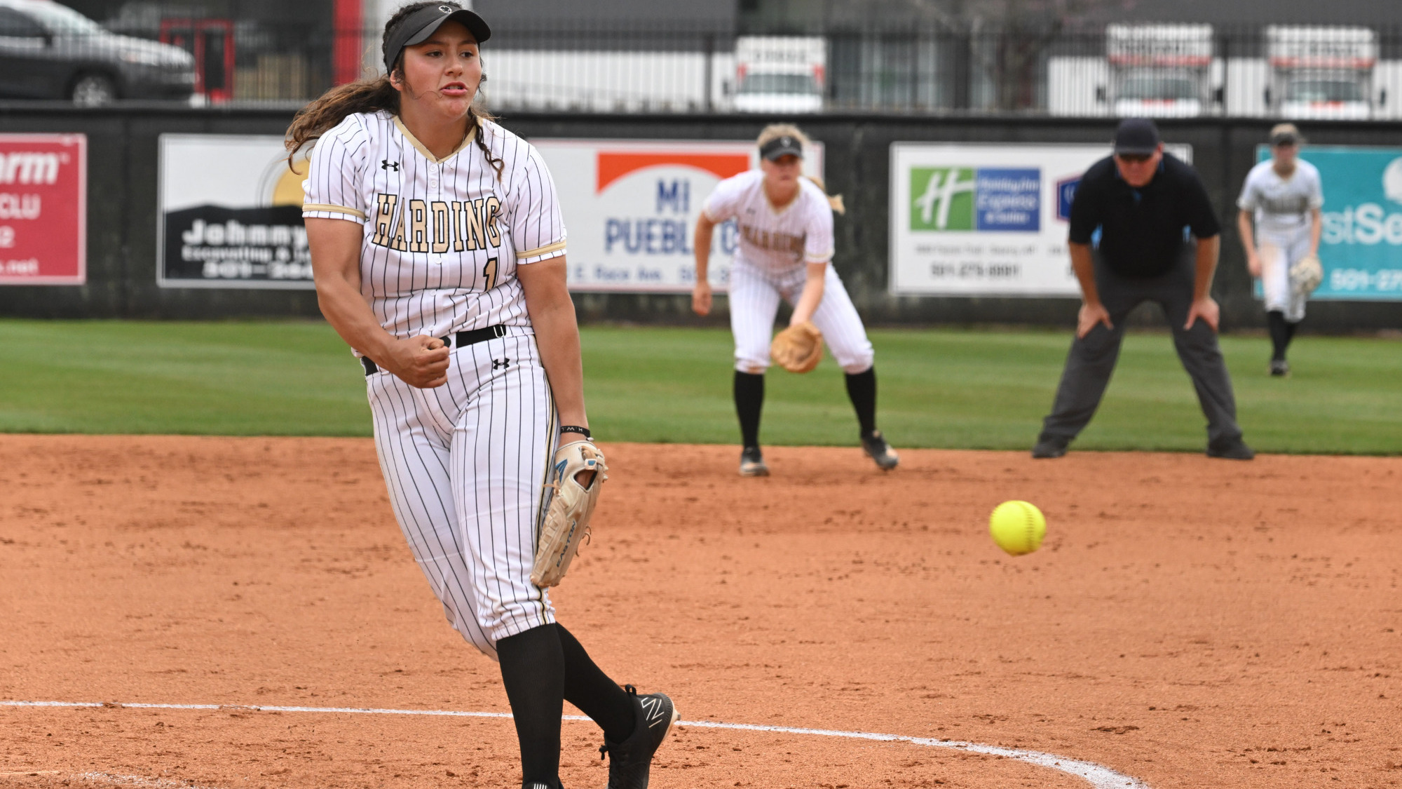 Softball Opens Season with Two Convincing Wins - Harding University ...
