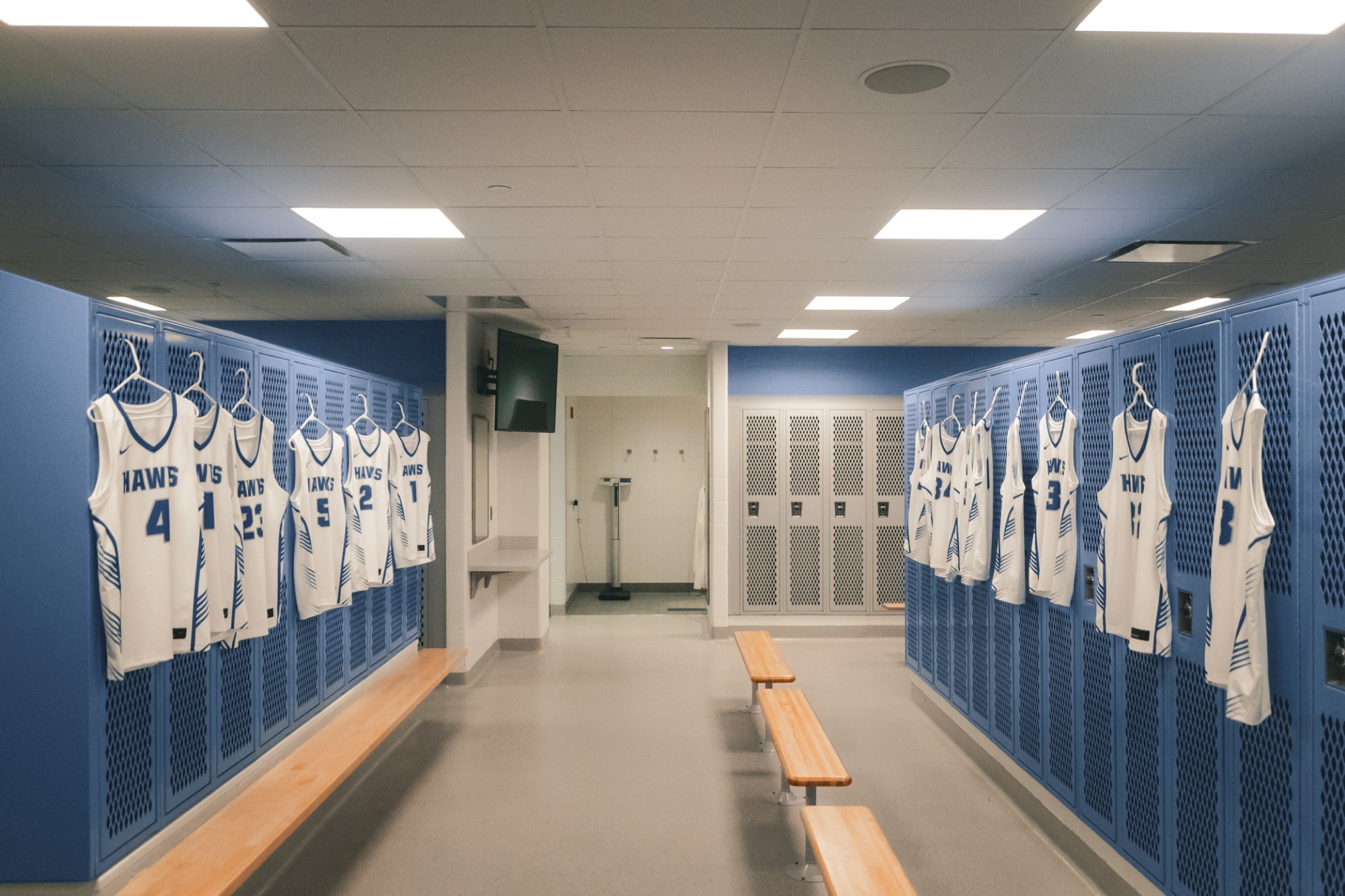 Men's Basketball Starts 2-2 - Harper College Athletics