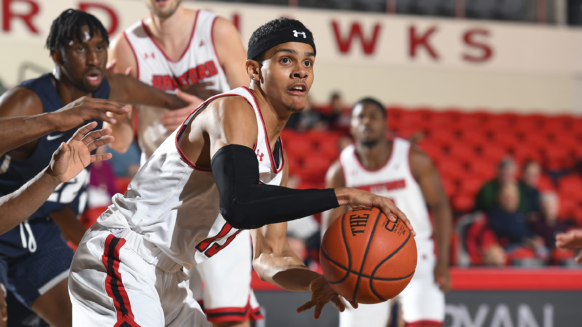 J.R. Lynch - 2018-19 - Men's Basketball - University of Hartford Athletics