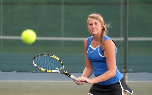 Caitlin Hawley - 2016-17 - Women's Tennis - Hartwick College Athletics