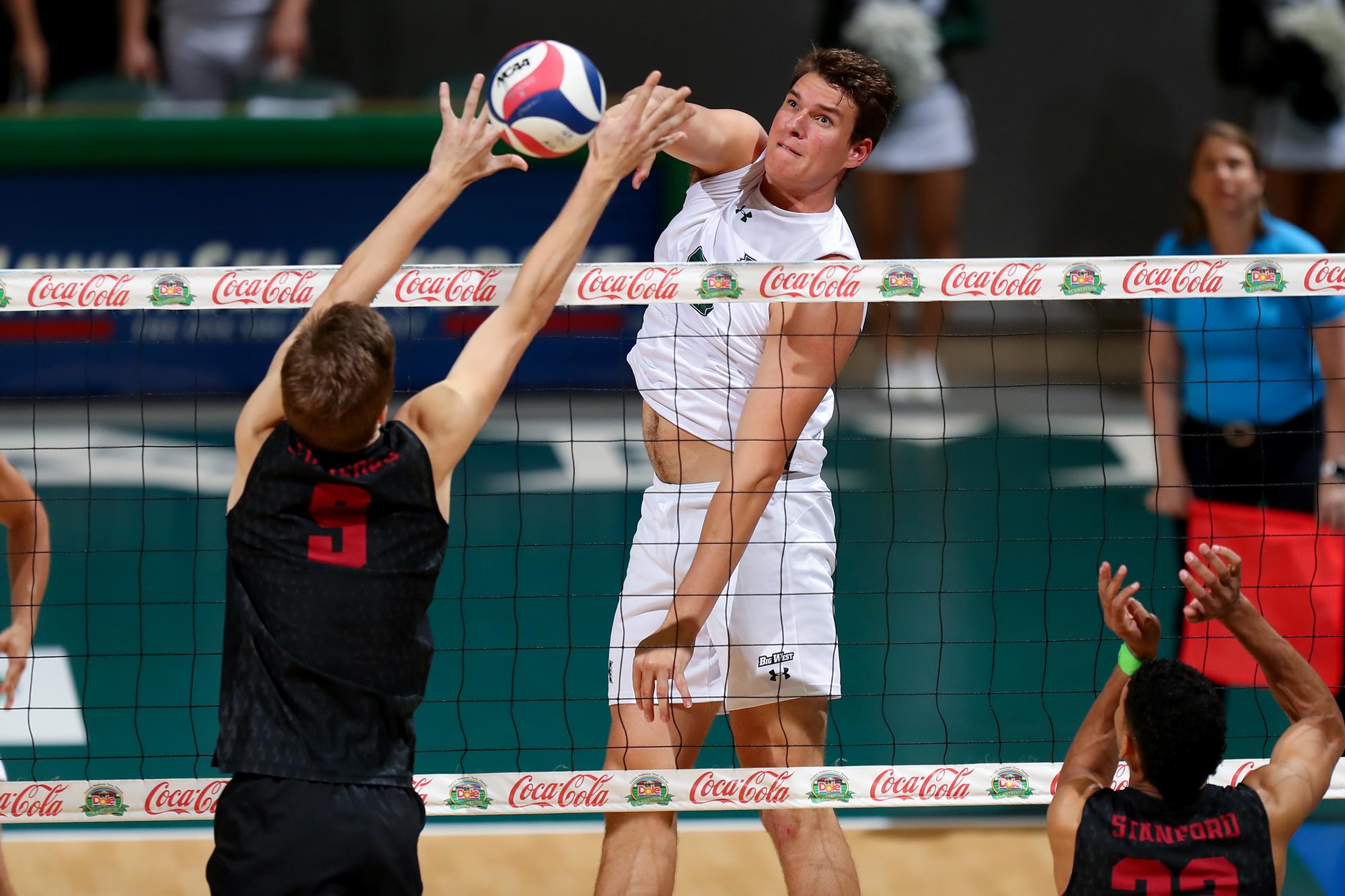 Men’s Volleyball Sweeps Queens to Conclude Road Trip - University of ...