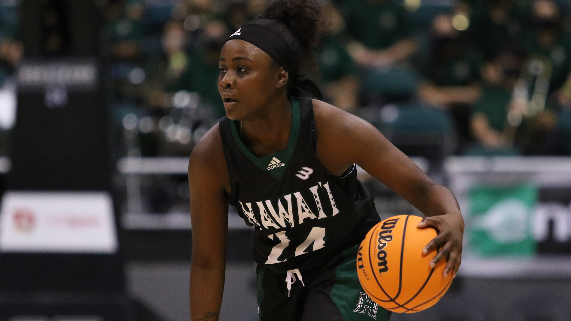 Nae Nae Calhoun - Women's Basketball - University of Hawai'i at Manoa ...