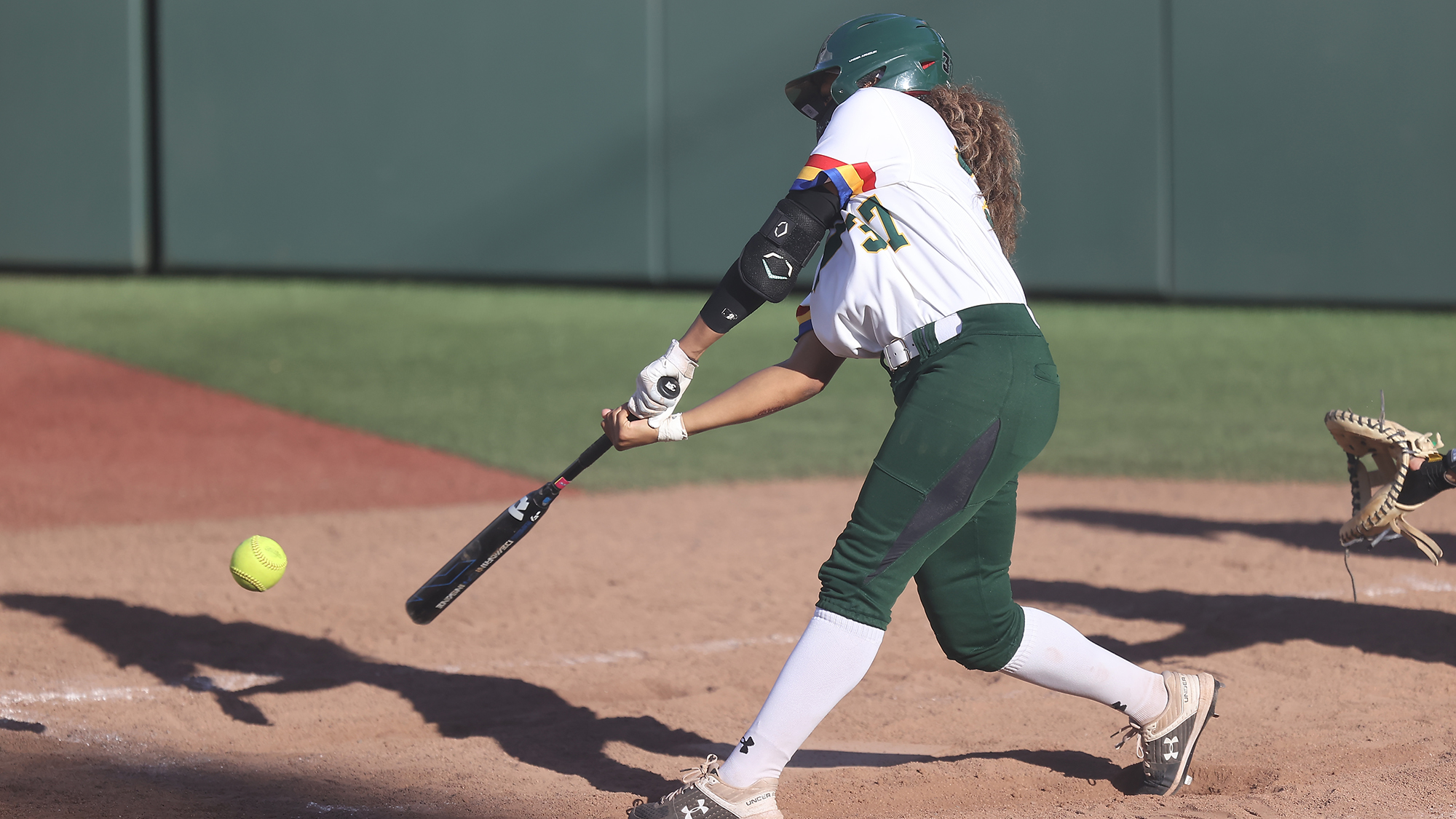 Mya'Liah Bethea - Softball - University of Hawai'i at Manoa Athletics