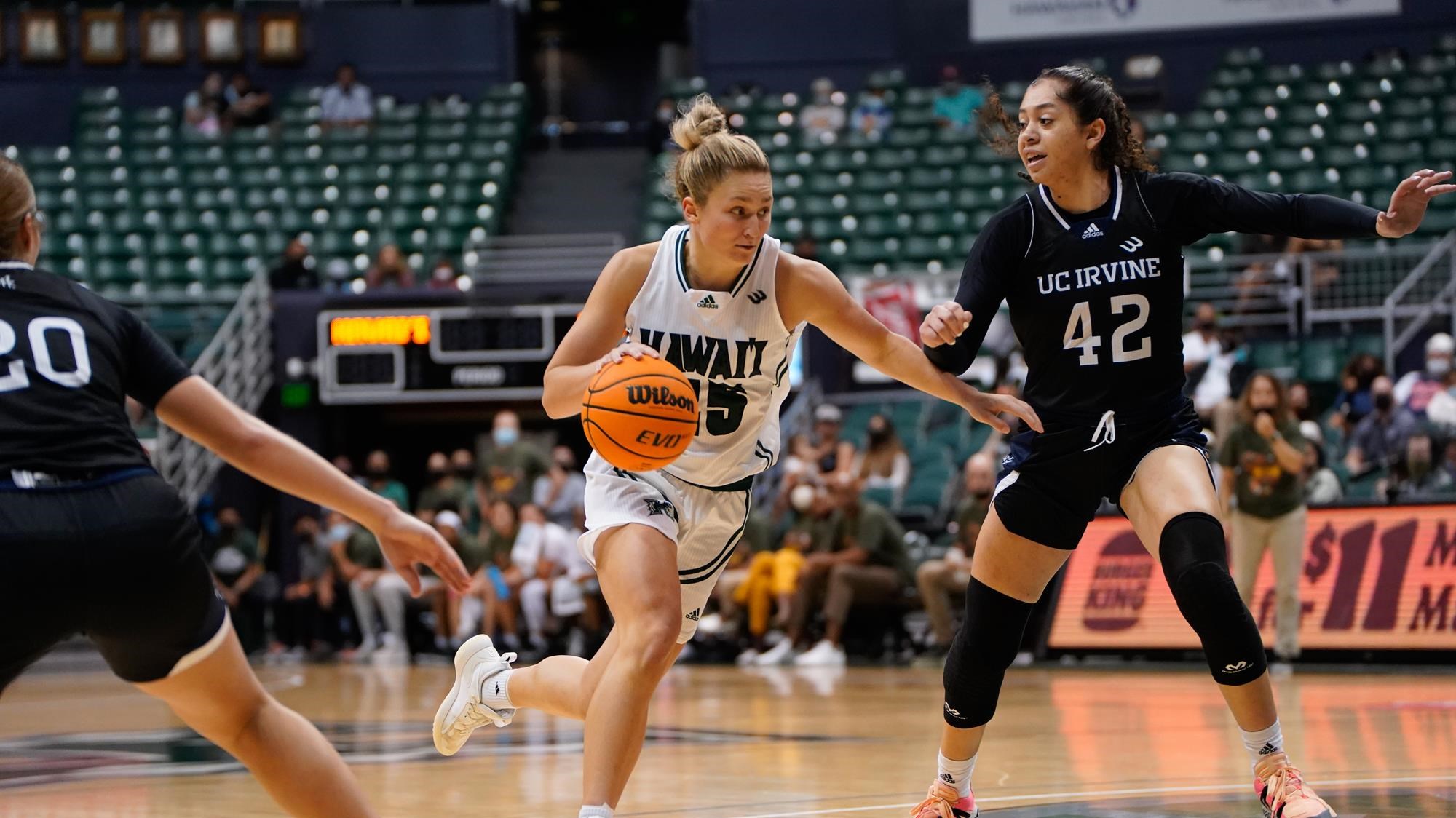 Amy Atwell - Women's Basketball - University of Hawai'i at Manoa Athletics