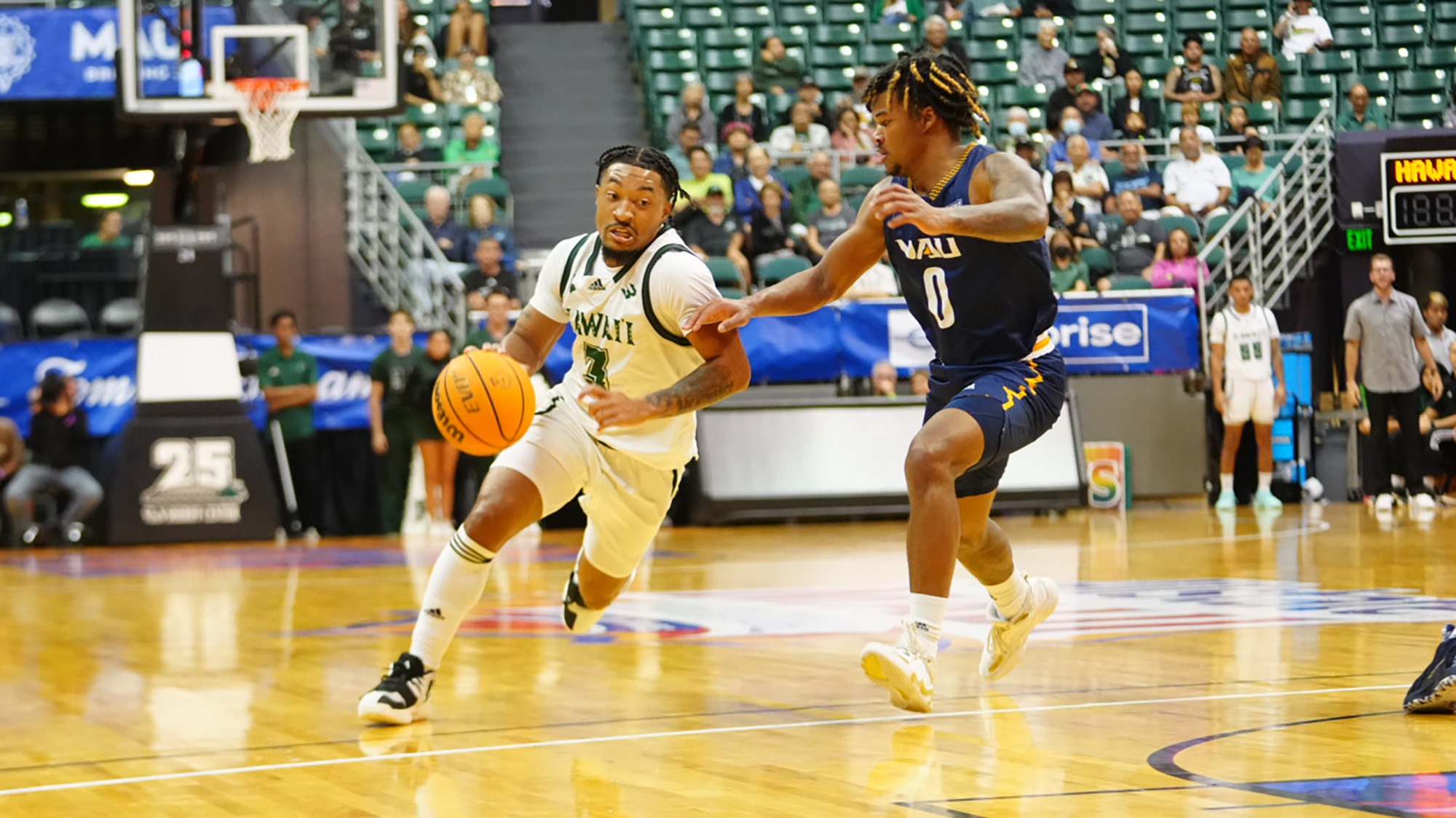 Men’s Basketball Remains Unbeaten With Win Over NAU - University of ...