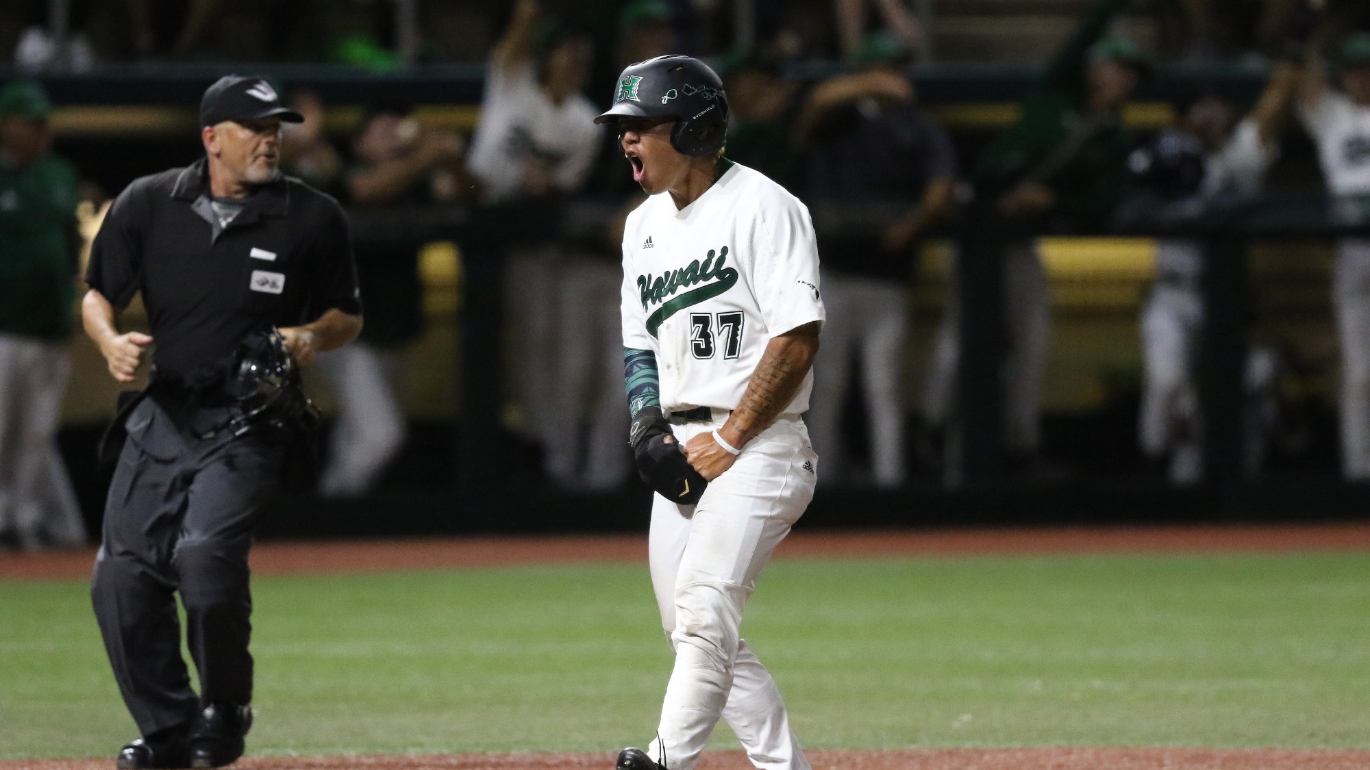 Complete Effort Leads Baseball To Series Opening Win - University of ...