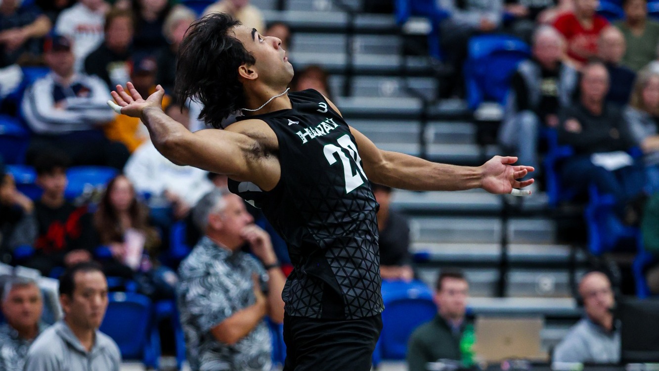Men’s Volleyball Clinches No. 3 Seed In Tourney With Win - University ...