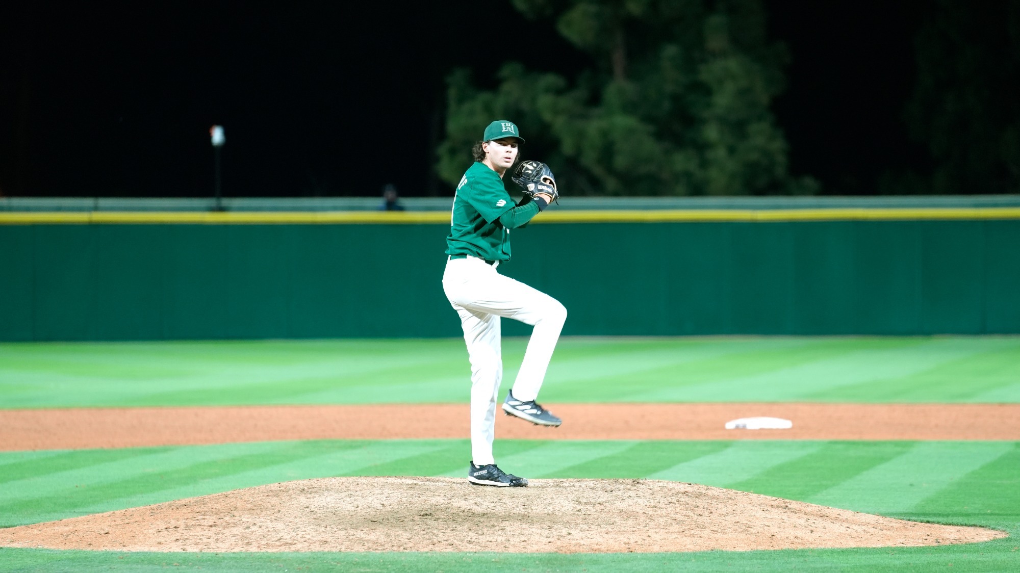 Bodendorf’s 10 Ks Helps Baseball Even Series - University of Hawai'i at ...