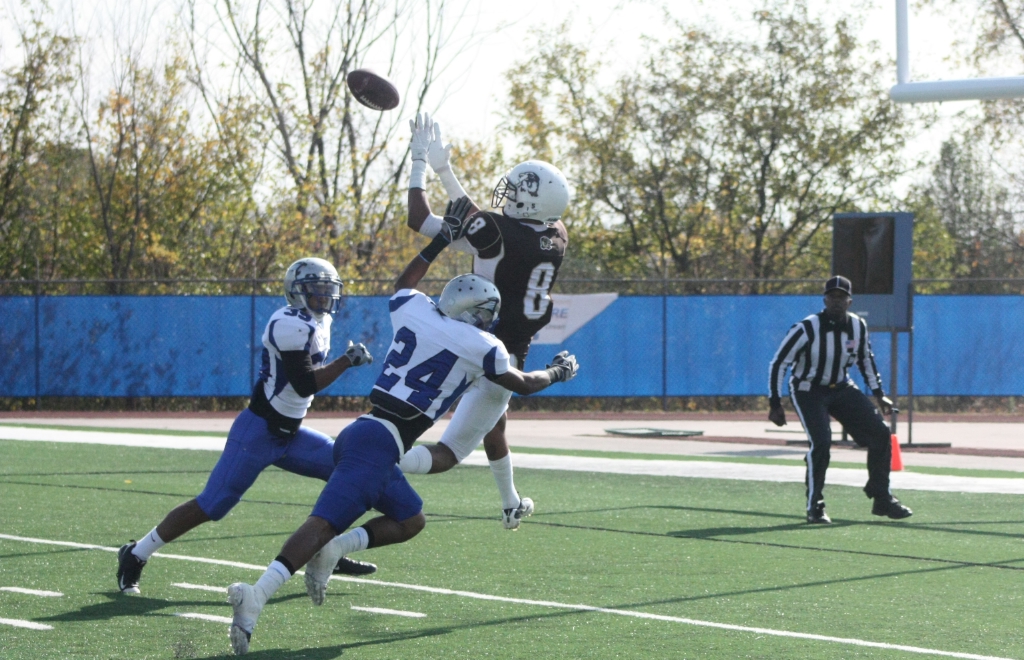 Justin Dickens - Football - Quincy University Athletics