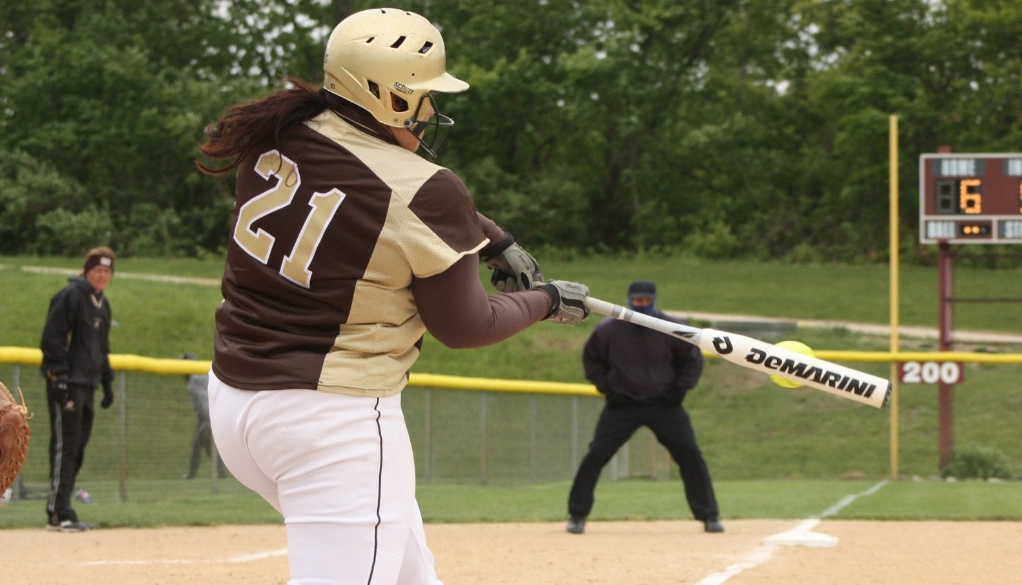 Ashleigh Roscetti - Softball - Quincy University Athletics