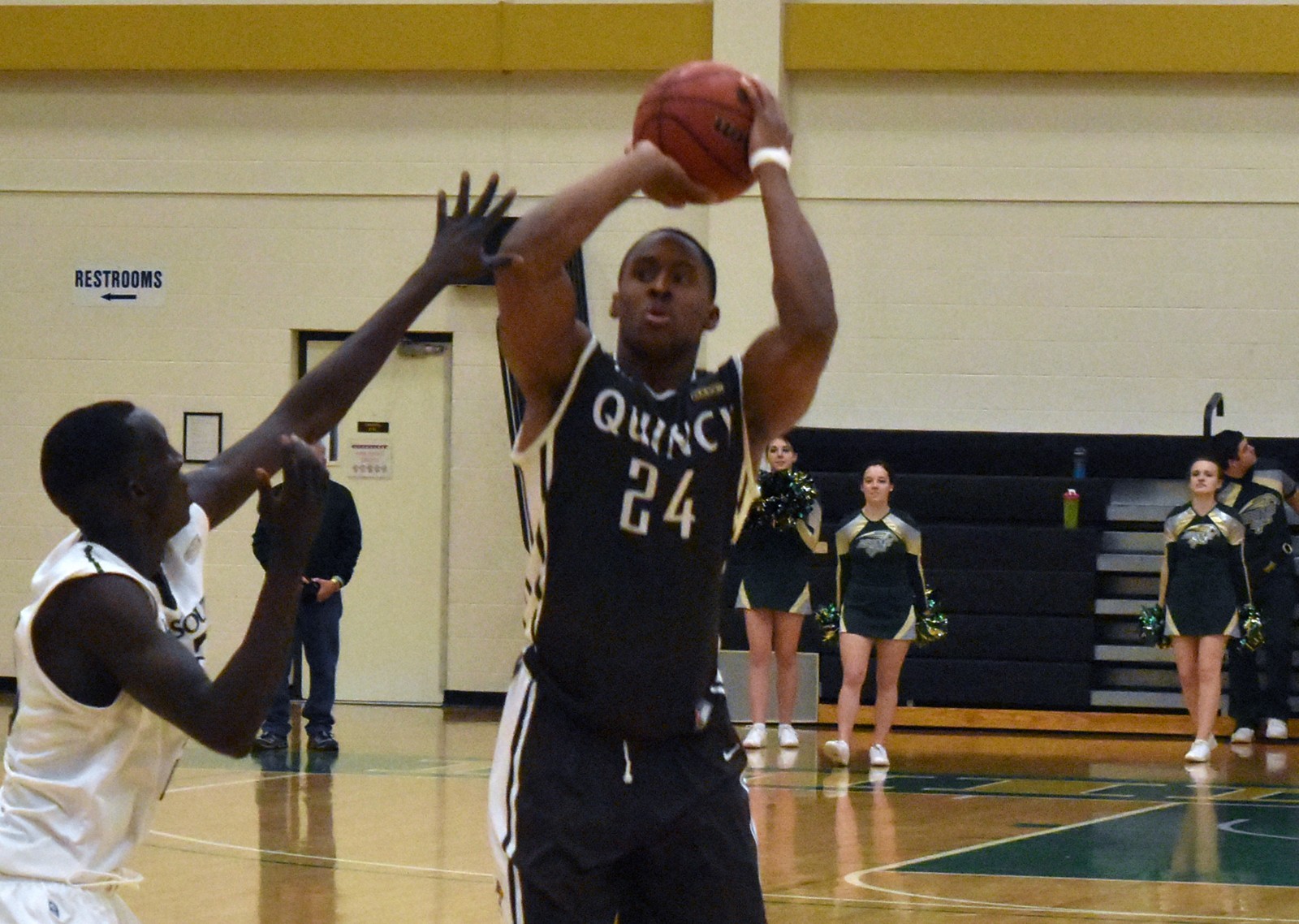Godson Eneogwe - Men's Basketball - Quincy University Athletics