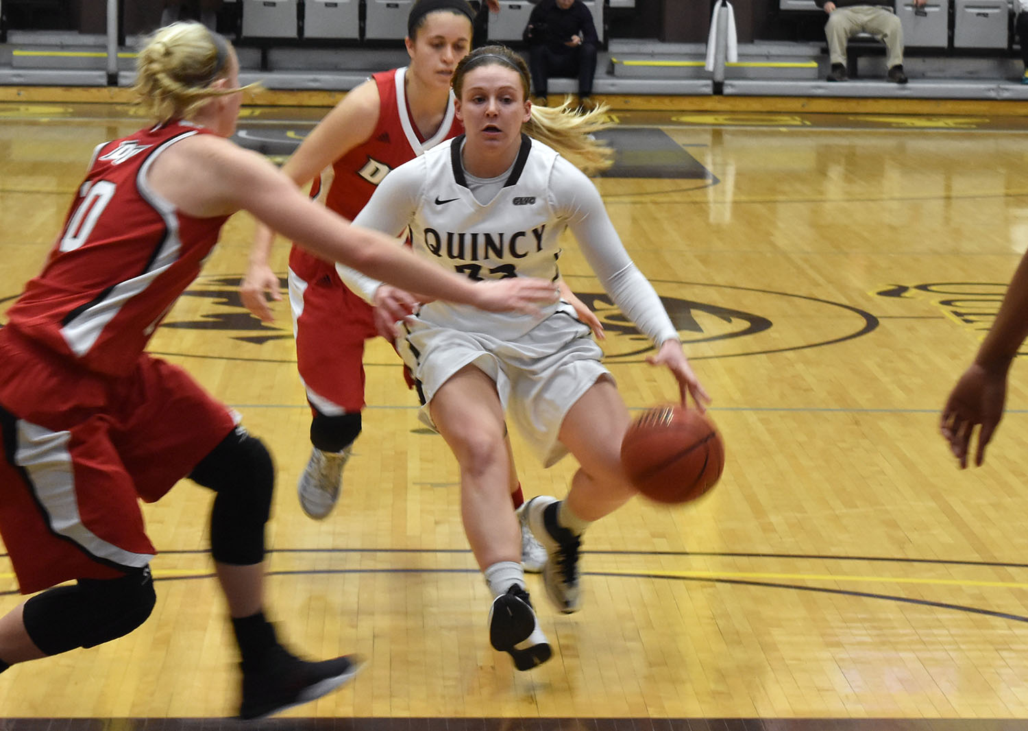 Taylor Hickey - Women's Basketball - Quincy University Athletics