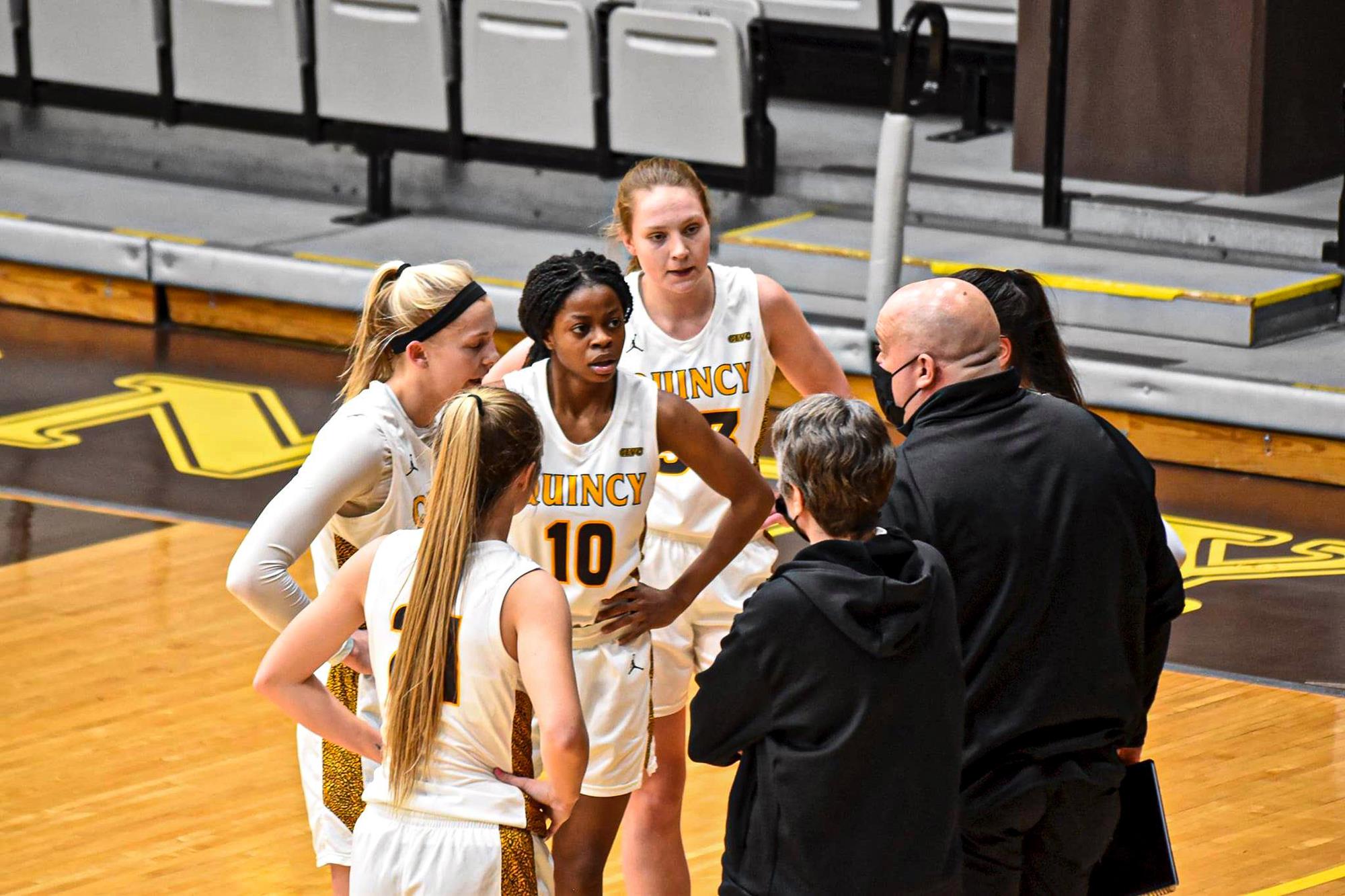 Sarah Nelson - Women's Basketball - Quincy University Athletics